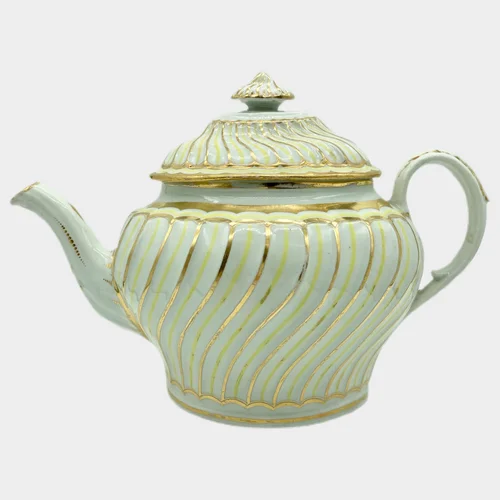 New Hall Porcelain Teapot, Boy in the Window Pattern 425, c1810