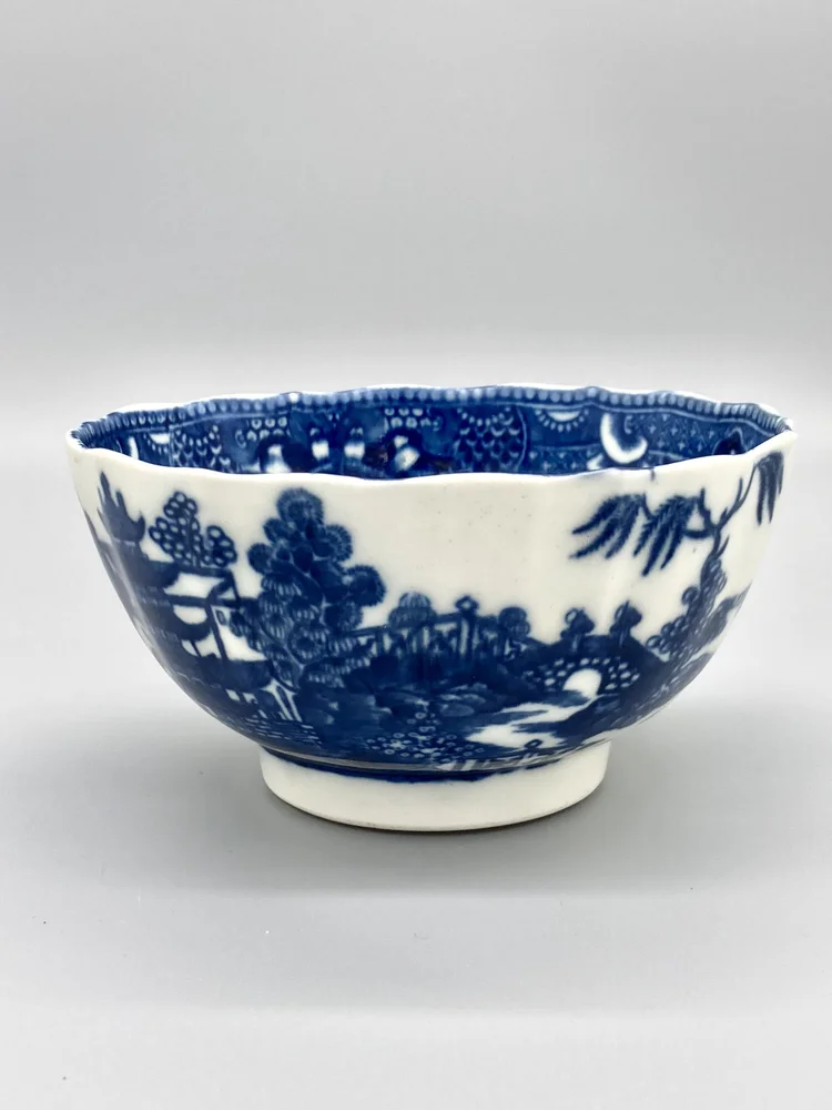 Pinxton porcelain bowl, c. 1800