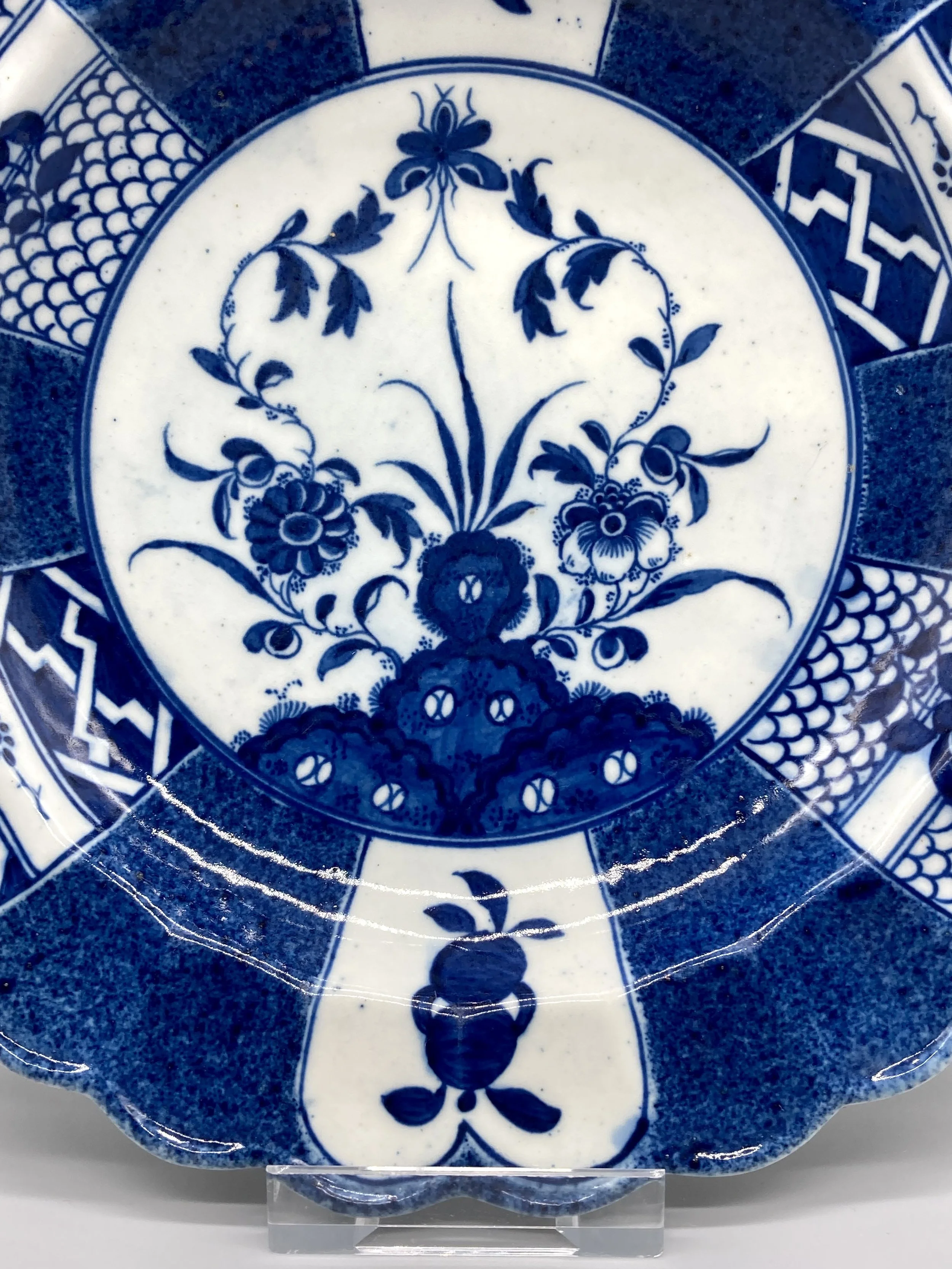 Caughley Porcelain Custard Cup & Cover, c.1780-99