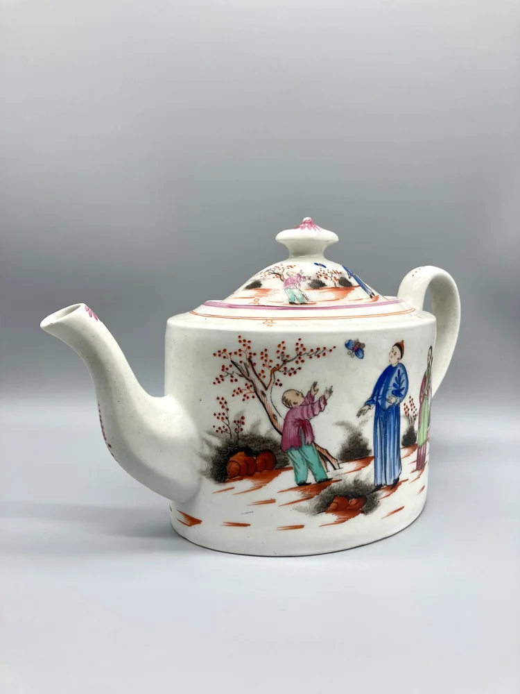 New Hall Porcelain Teapot Stand, Tobacco Pattern 490, circa 1800
