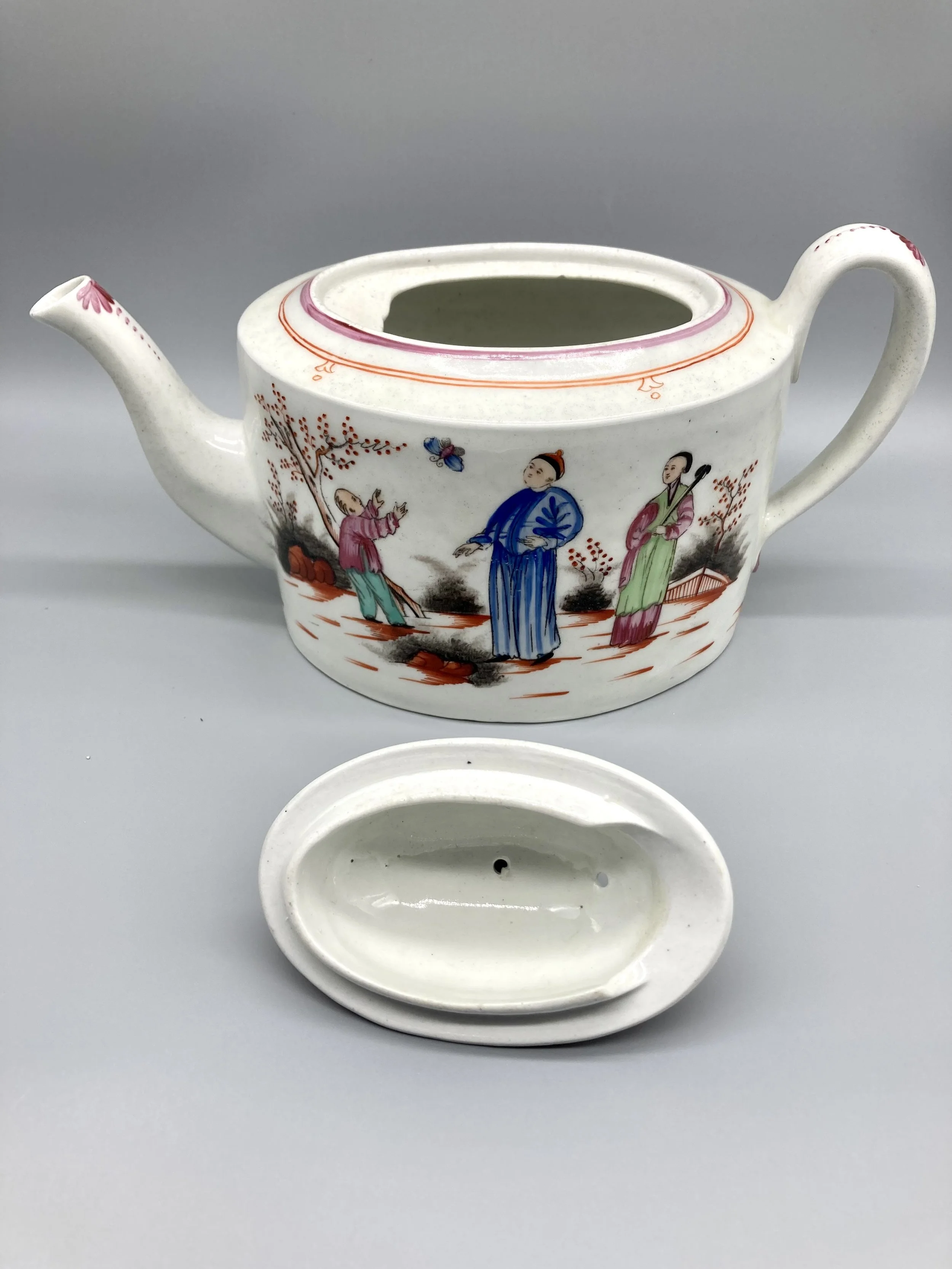 New Hall Porcelain Teapot Stand, Tobacco Pattern 490, circa 1800