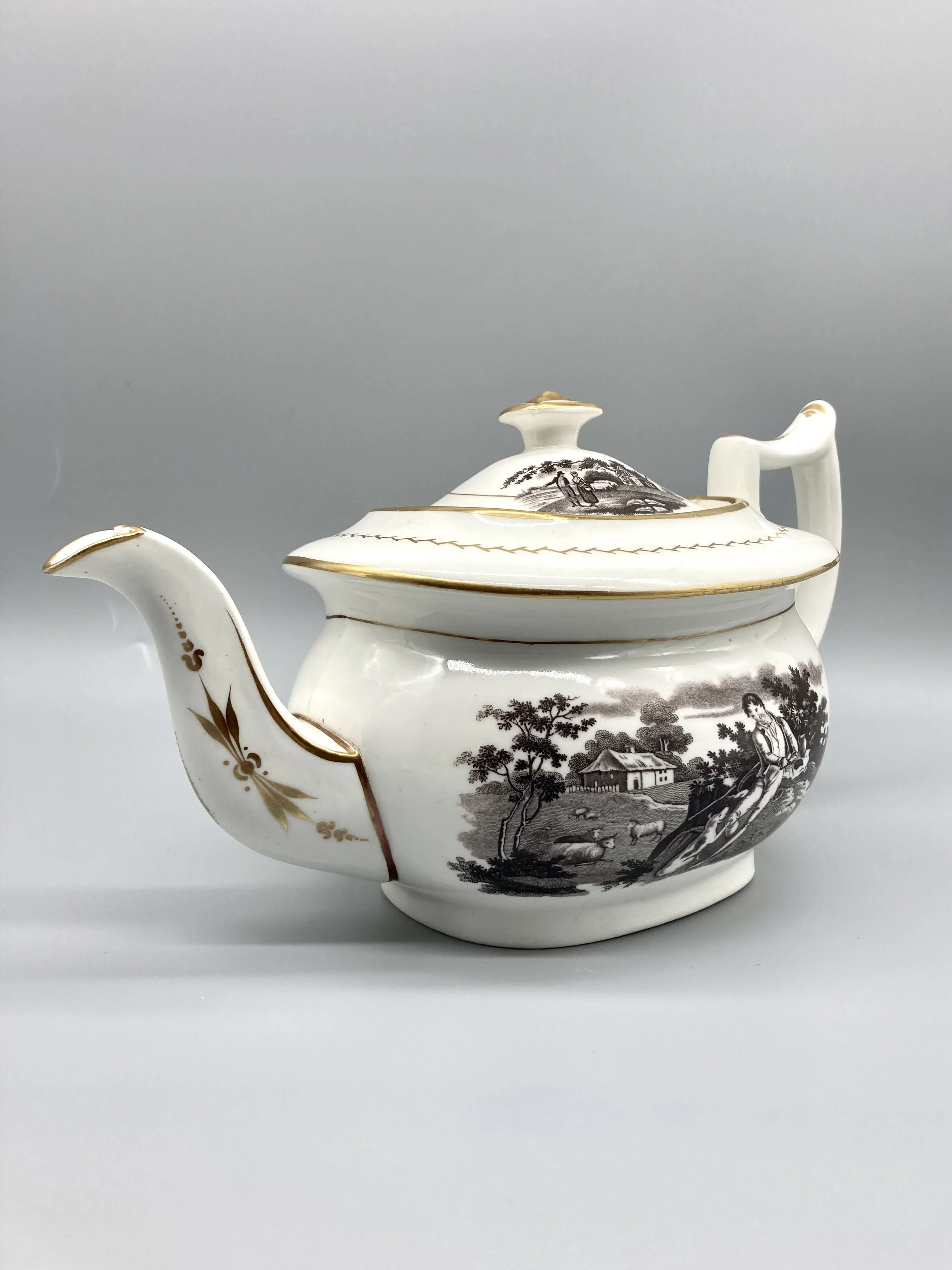 New Hall Porcelain Teapot, Boy in the Window Pattern 425, c1810