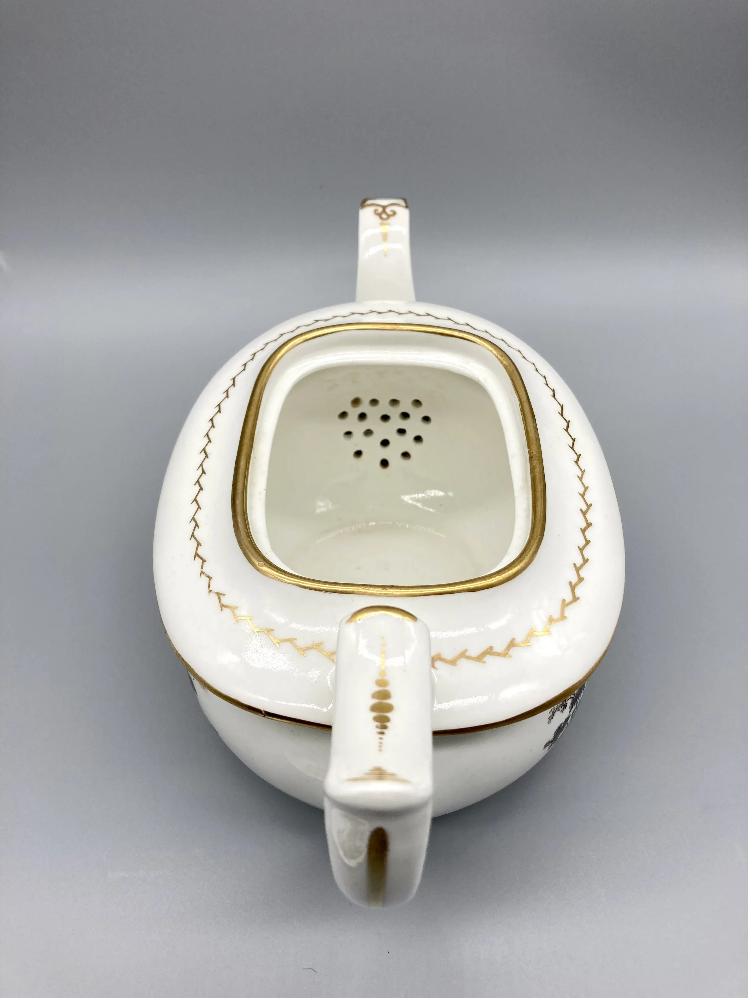 New Hall Porcelain Teapot, Boy in the Window Pattern 425, c1810