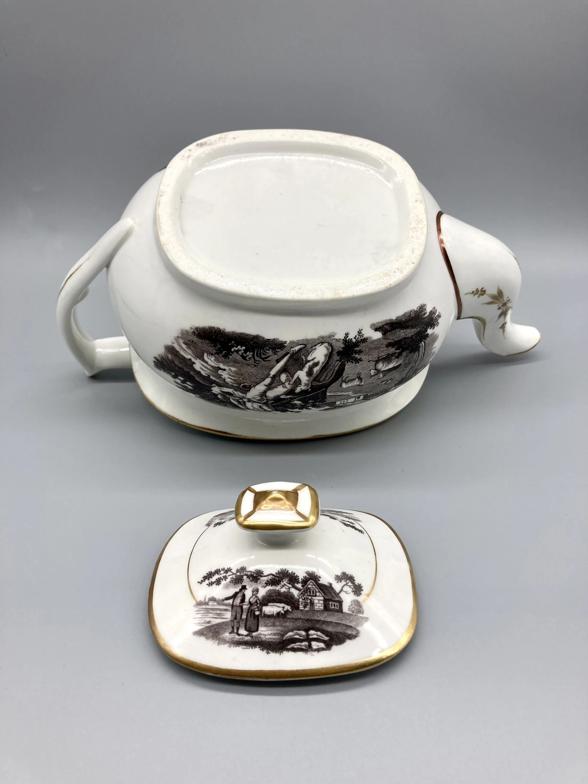 New Hall Porcelain Teapot, Boy in the Window Pattern 425, c1810