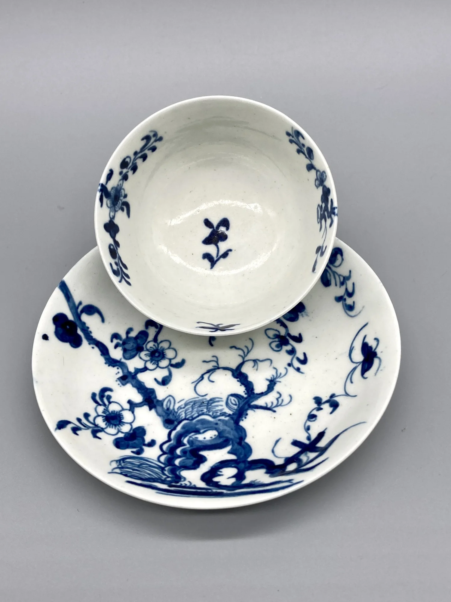 Early Worcester Porcelain Teabowl & Saucer, Fence Pattern, c.1770-80