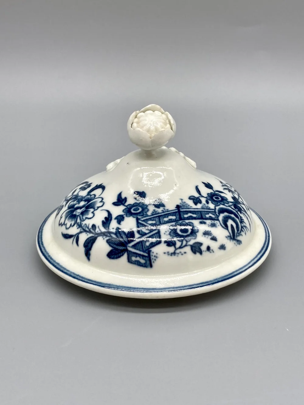 Early Worcester Porcelain Mug, Natural Sprays Pattern, c.1760-70