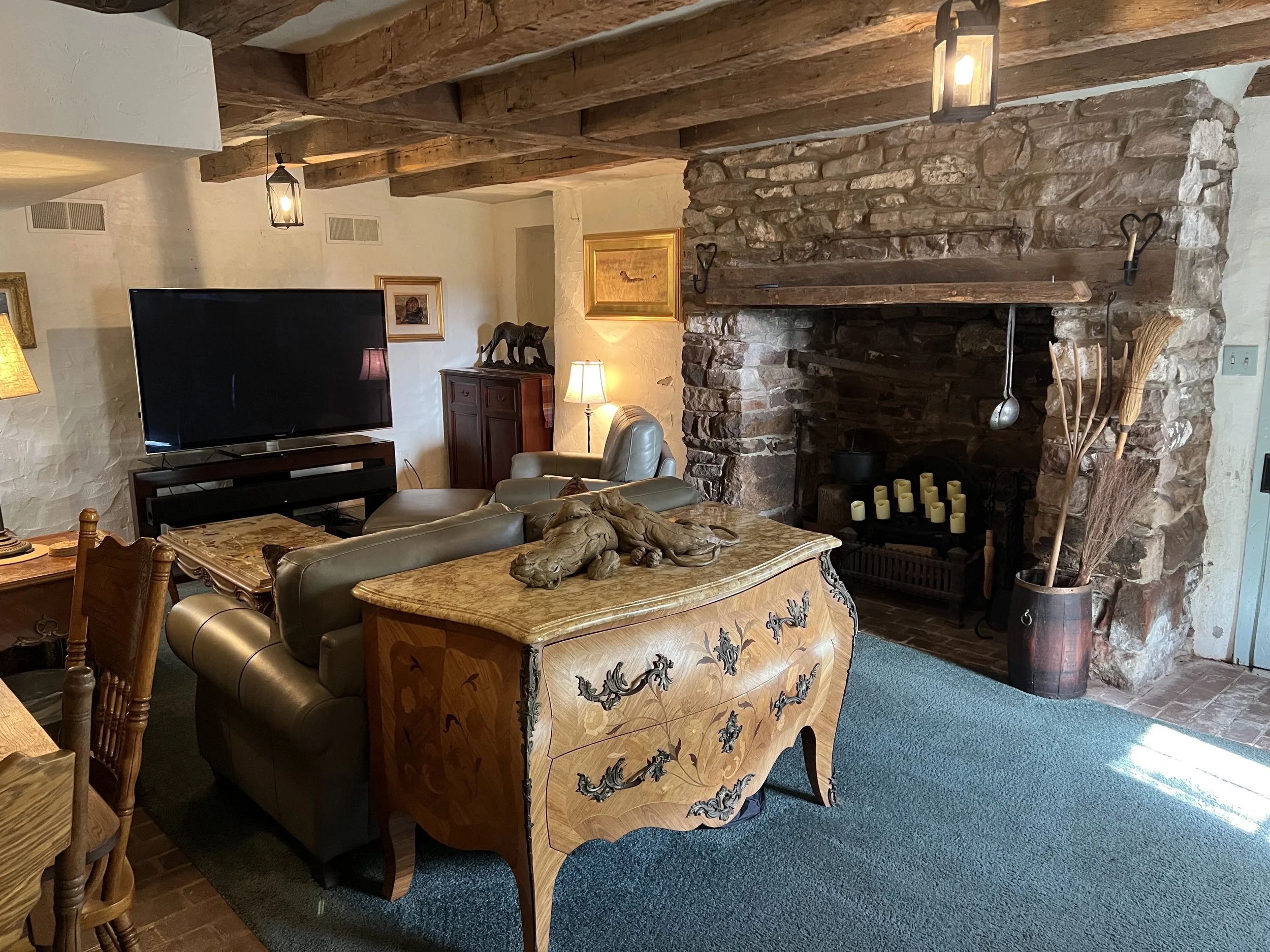 Farmhouse Guest Spaces — The Lightner Farmhouse B&B