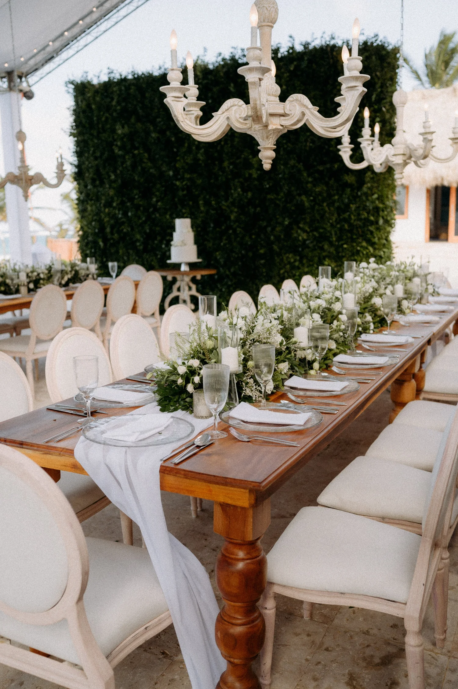 White Minimalistic Wedding — Styled by Pamela