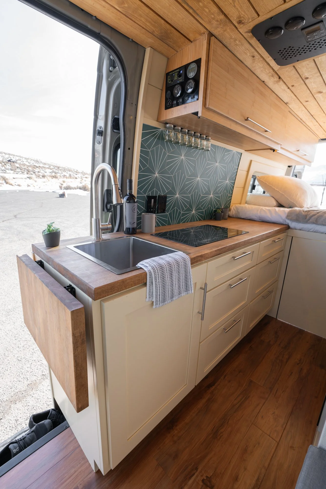 Cypress Plus Example 2 — ActiVan