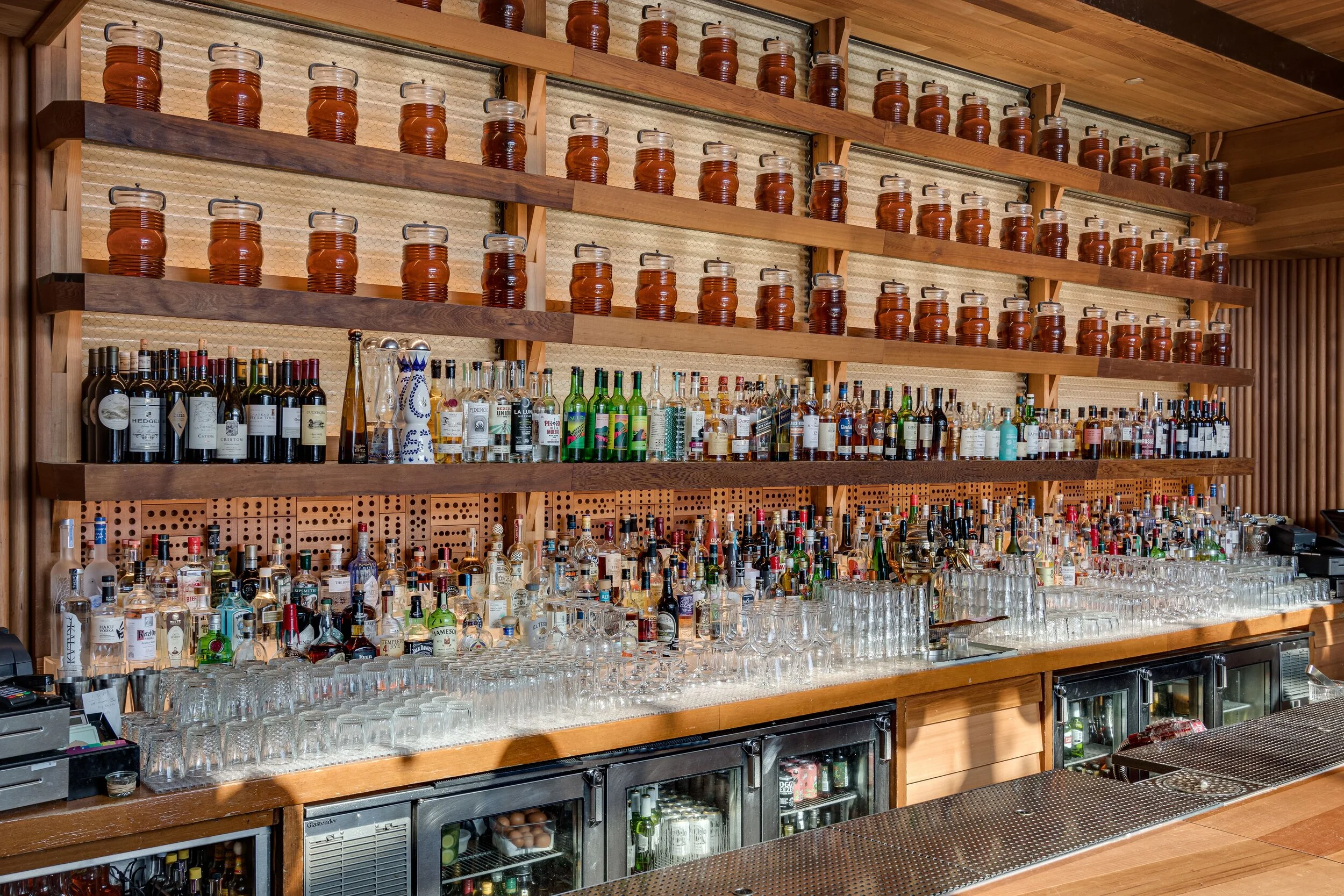 Chicago Athletic Association – Cindy’s Rooftop bar — Custom Crafters