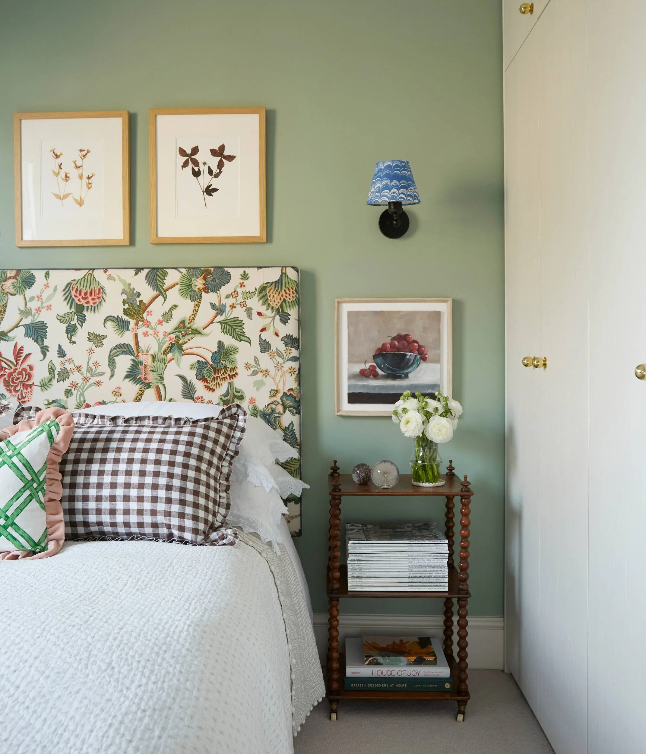 Fulham Apartment — Emma Ainscough