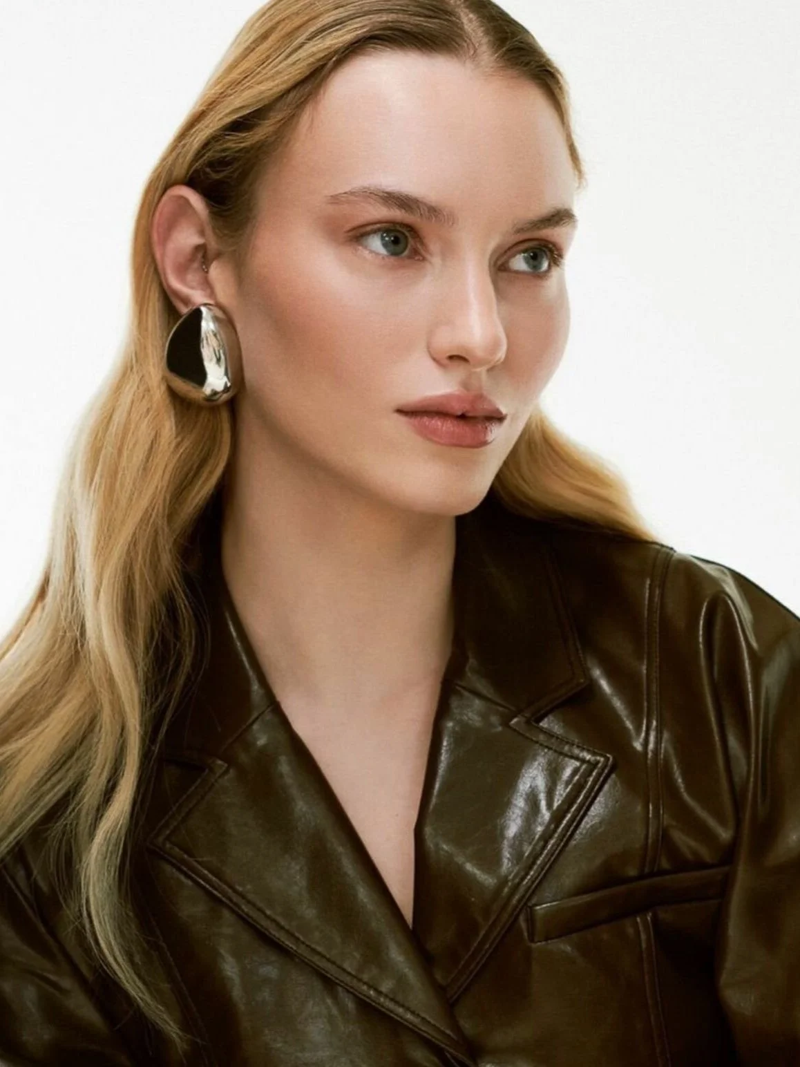 Mainboard — Story Model Management