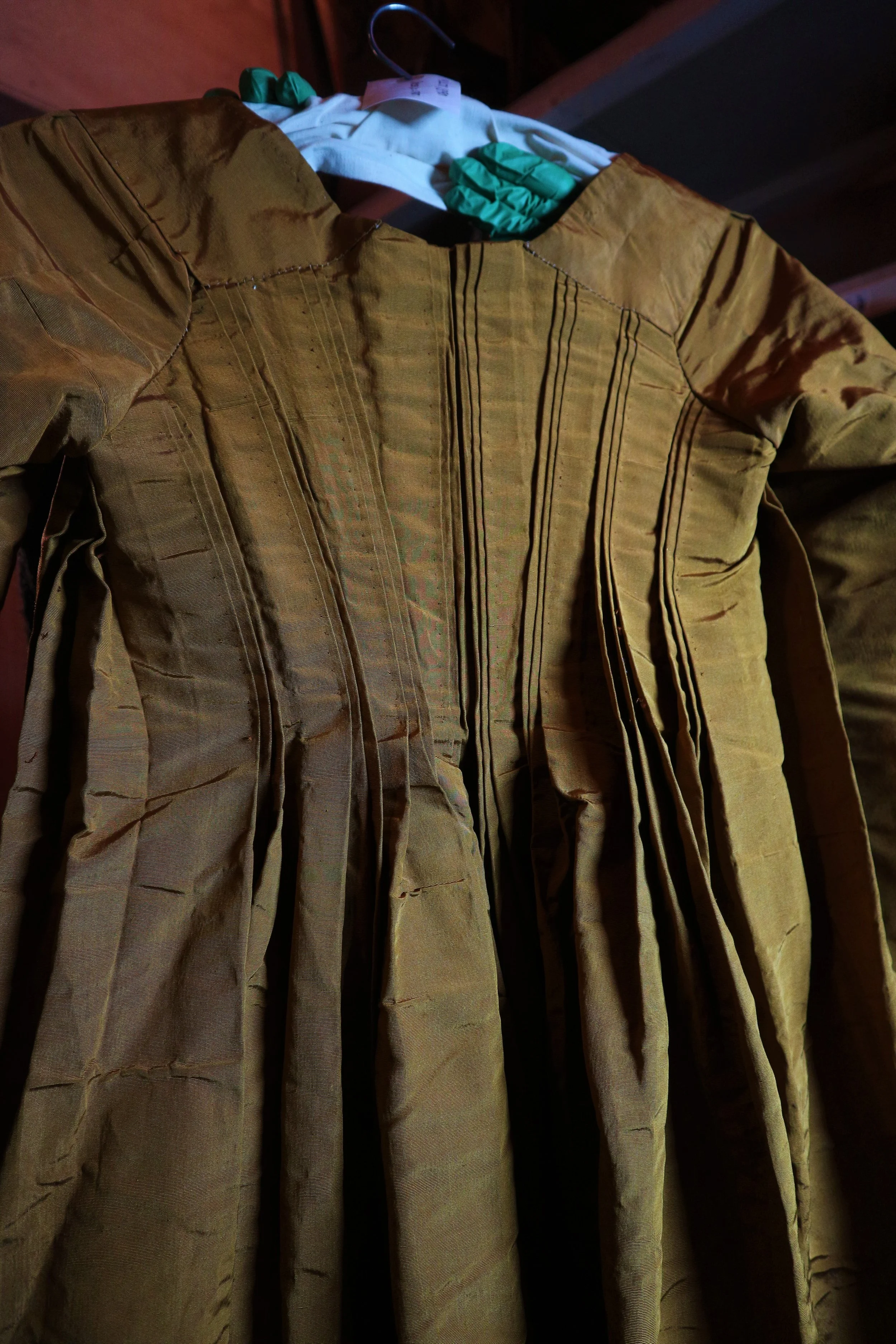 The Countess’ Dress — Charles Fletcher