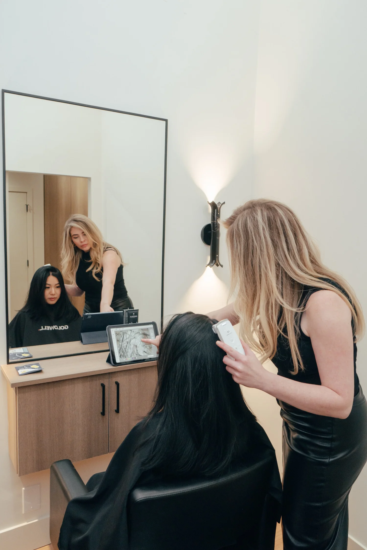 Private Studio — Salon Haze