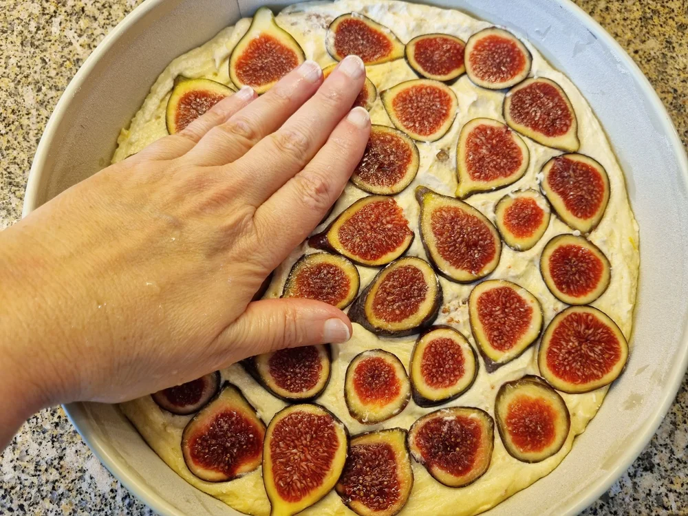 Moist Cake with Fresh Figs — Greek Cooking Made Easy