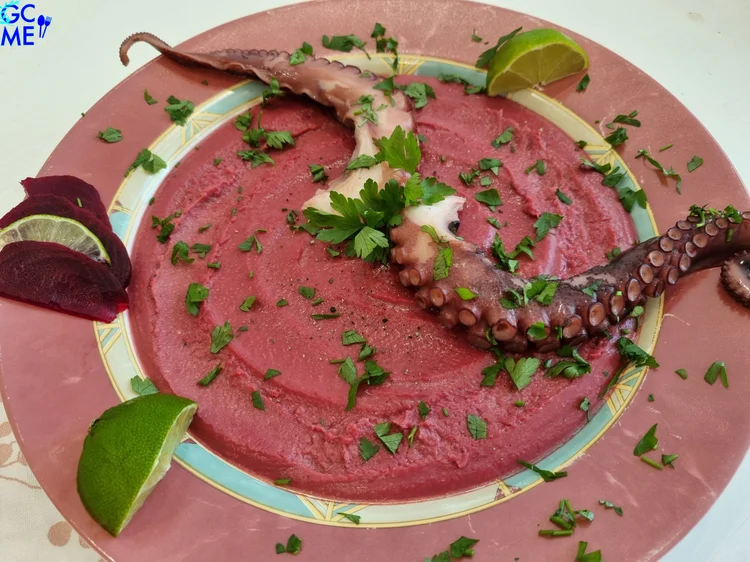 Greek Fava i.e. Yellow Split Peas with boiled beets — Greek Cooking ...