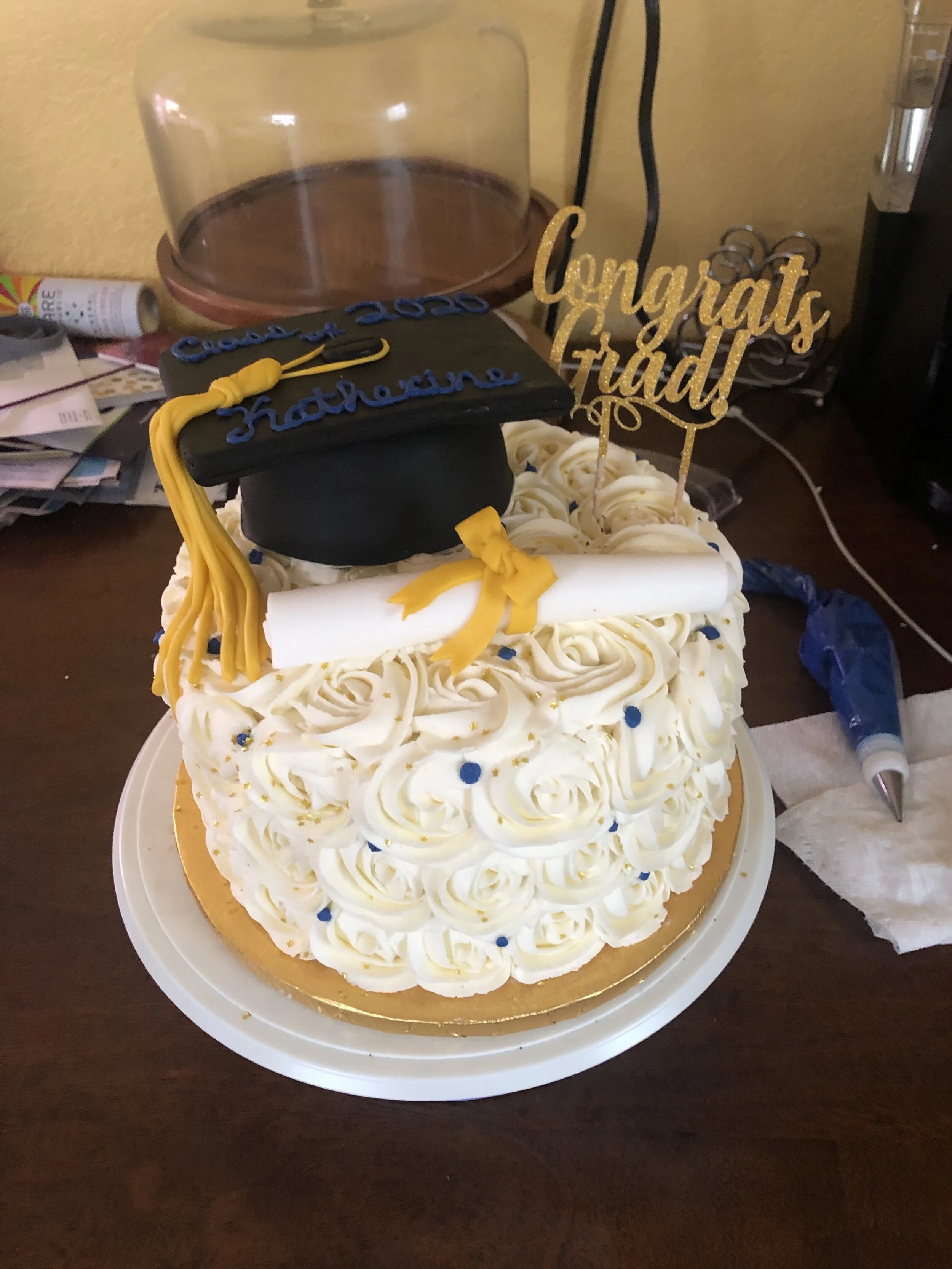 Cakes — Esquire Custom Cakes