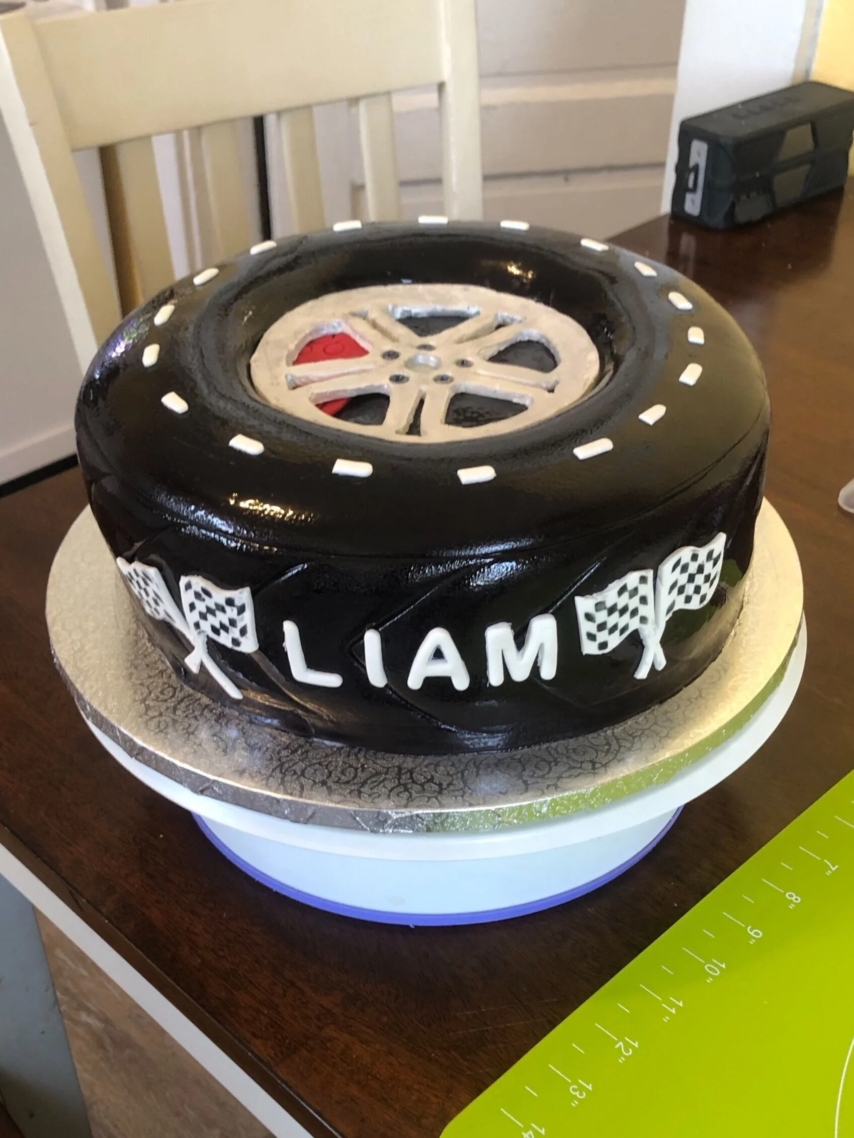 Cakes — Esquire Custom Cakes