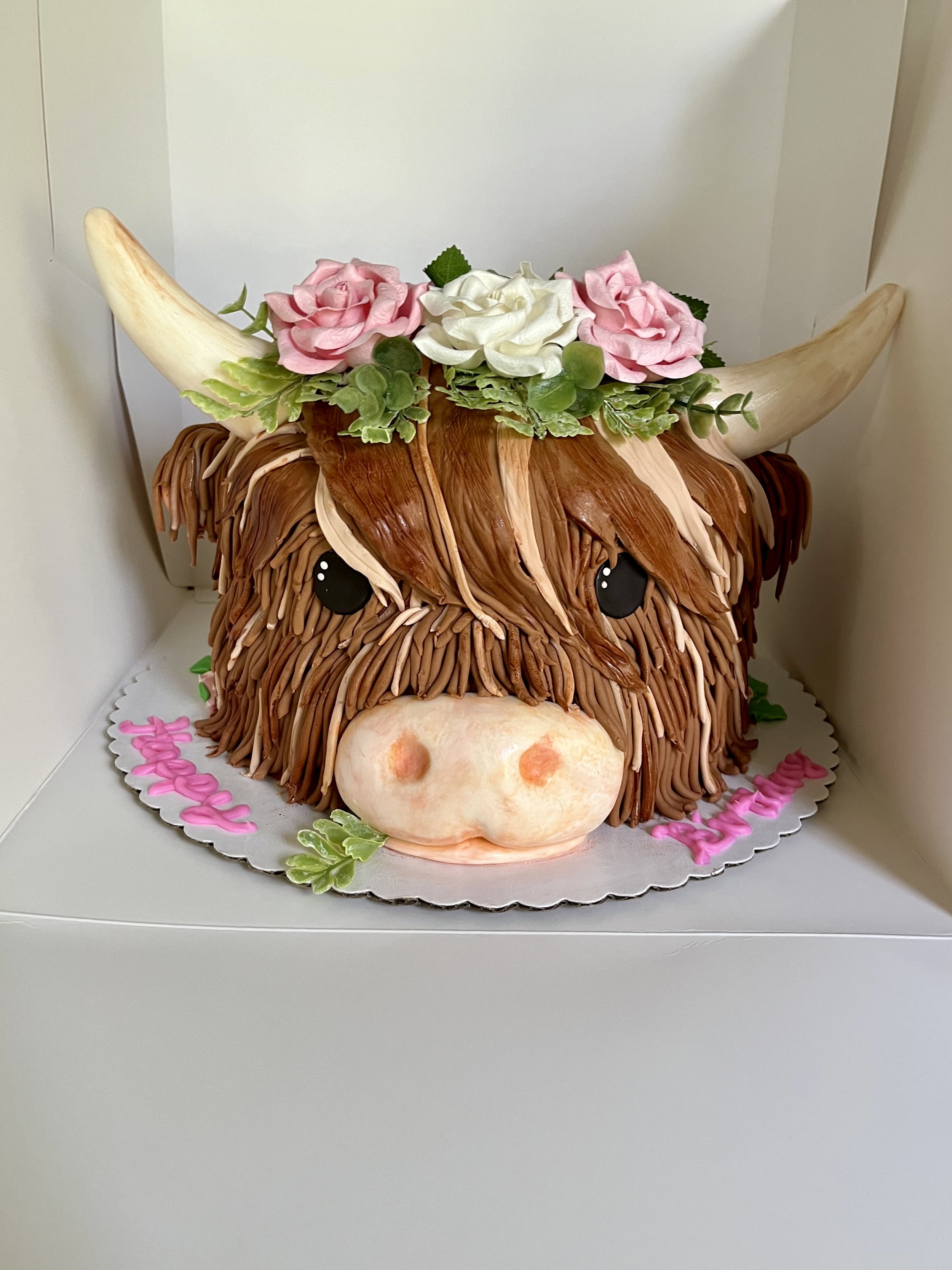 Cakes — Esquire Custom Cakes