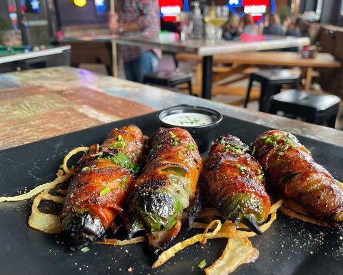 Eagle's Point Bar & Grill | Discover Great Food & Drinks Today
