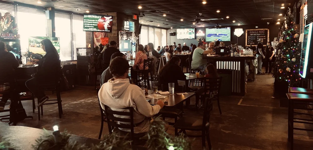 Eagle's Point Bar & Grill