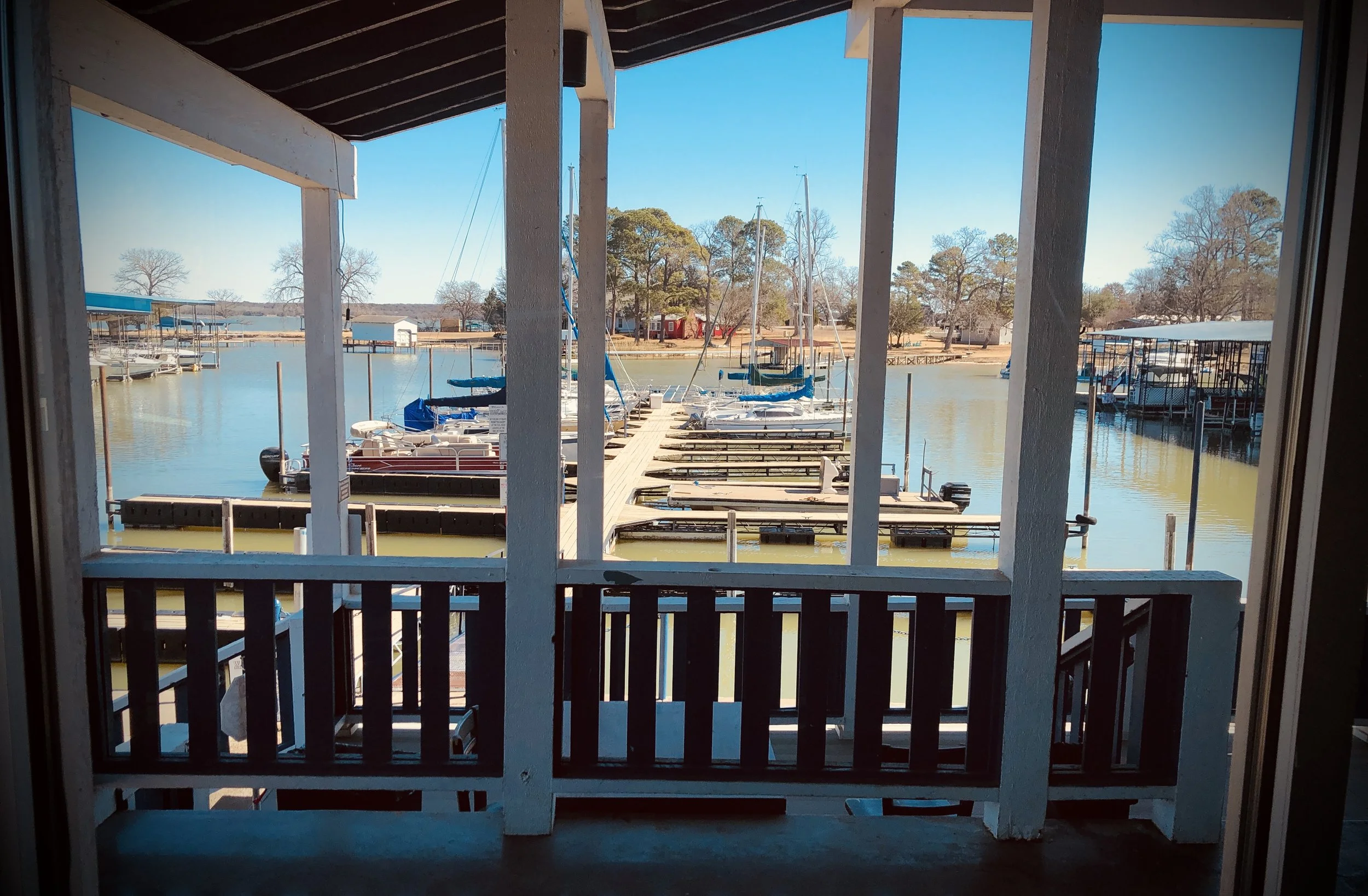 Eagle's Point Bar & Grill