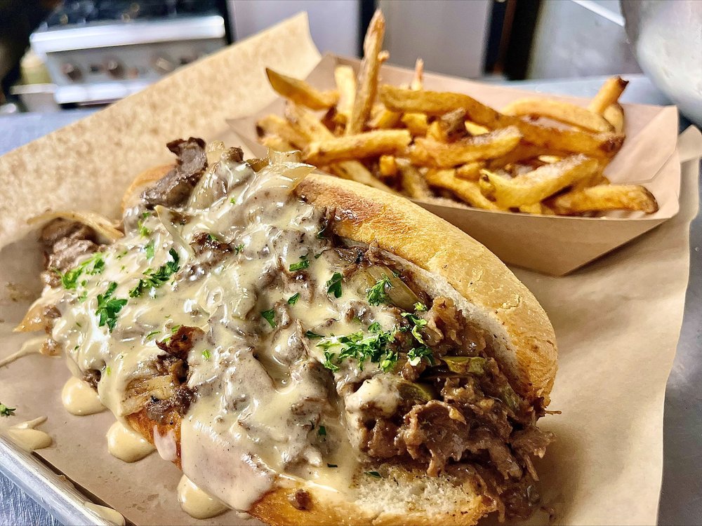 Eagle's Point Bar & Grill | Discover Great Food & Drinks Today
