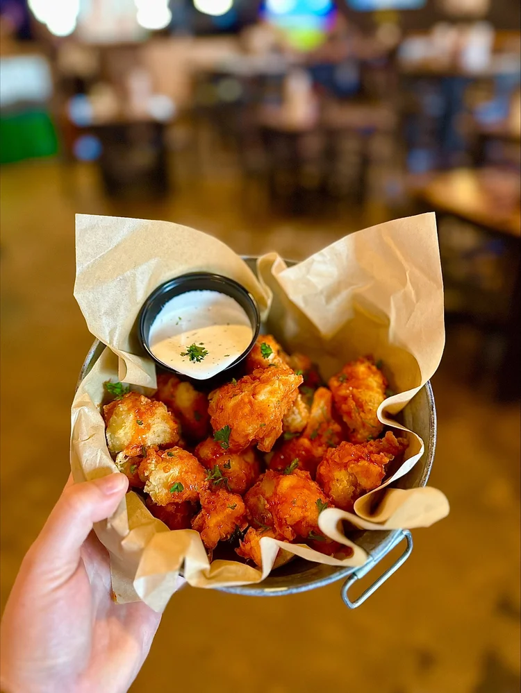 Eagle's Point Bar & Grill | Discover Great Food & Drinks Today