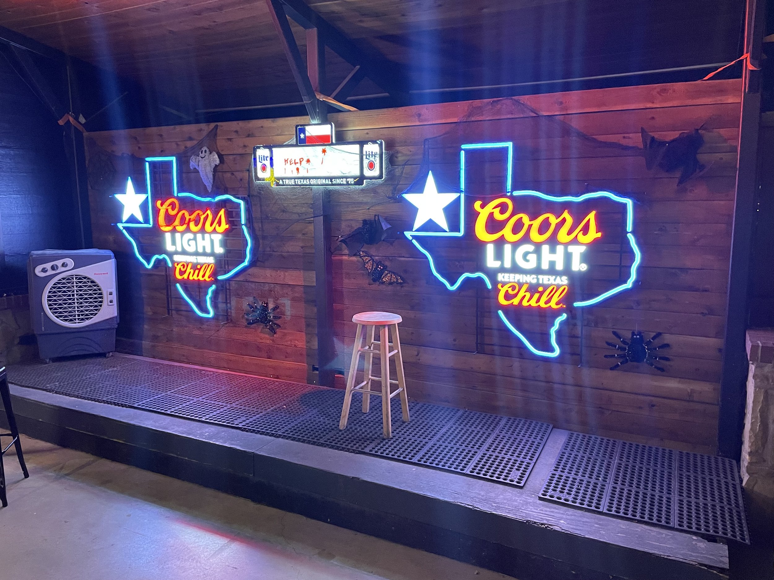 Eagle's Point Bar & Grill