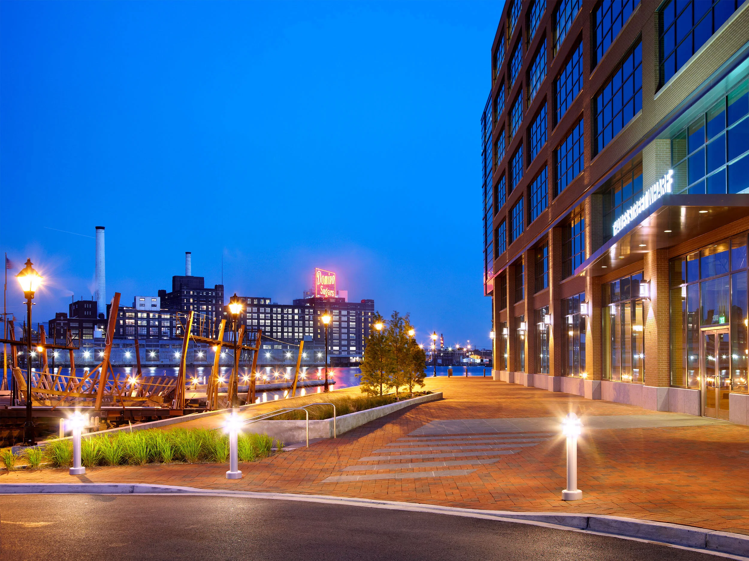 Thames Street Wharf — Harbor Point