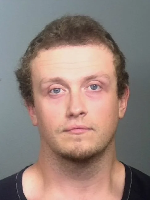 Man calls 911, confesses to shooting girlfriend — Bradenton Police ...