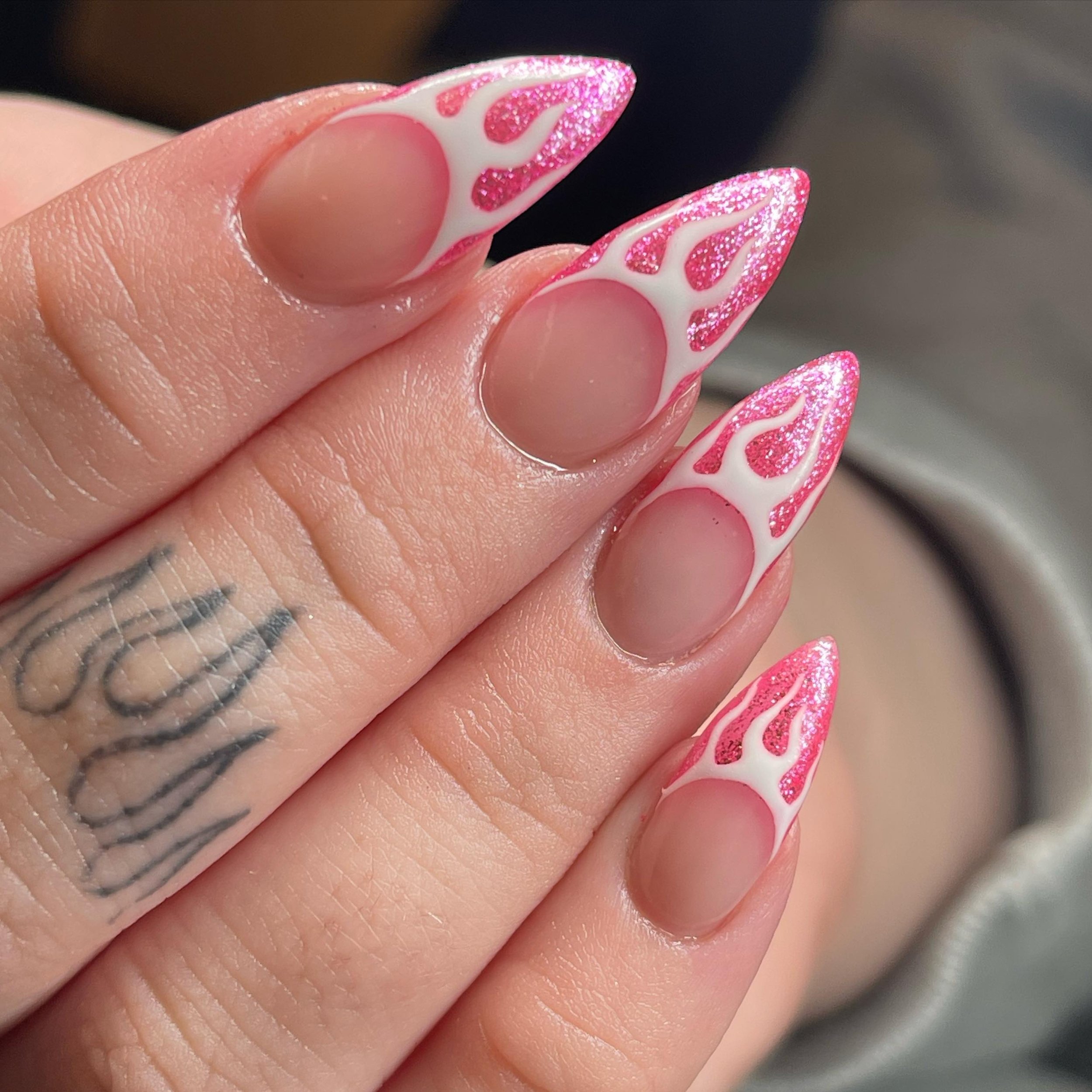 BACK ALLEY NAILS