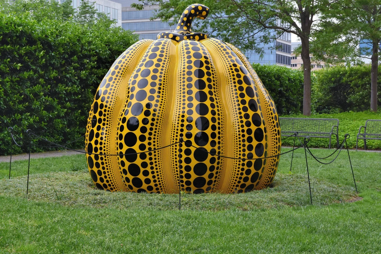Create Stunning Yayoi Kusama Inspired Halloween Pumpkins: A Fun DIY ...