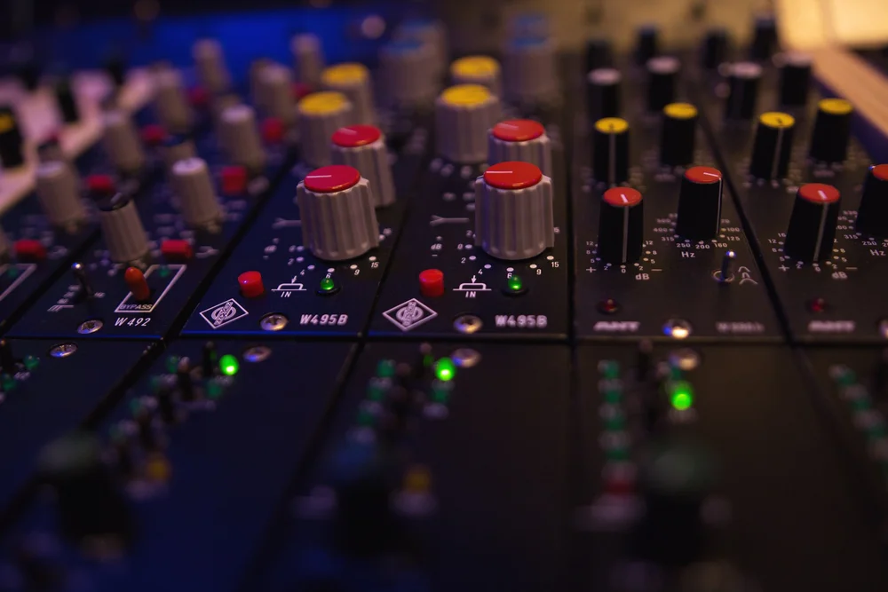 Online Mixing Service — White Sea Studio