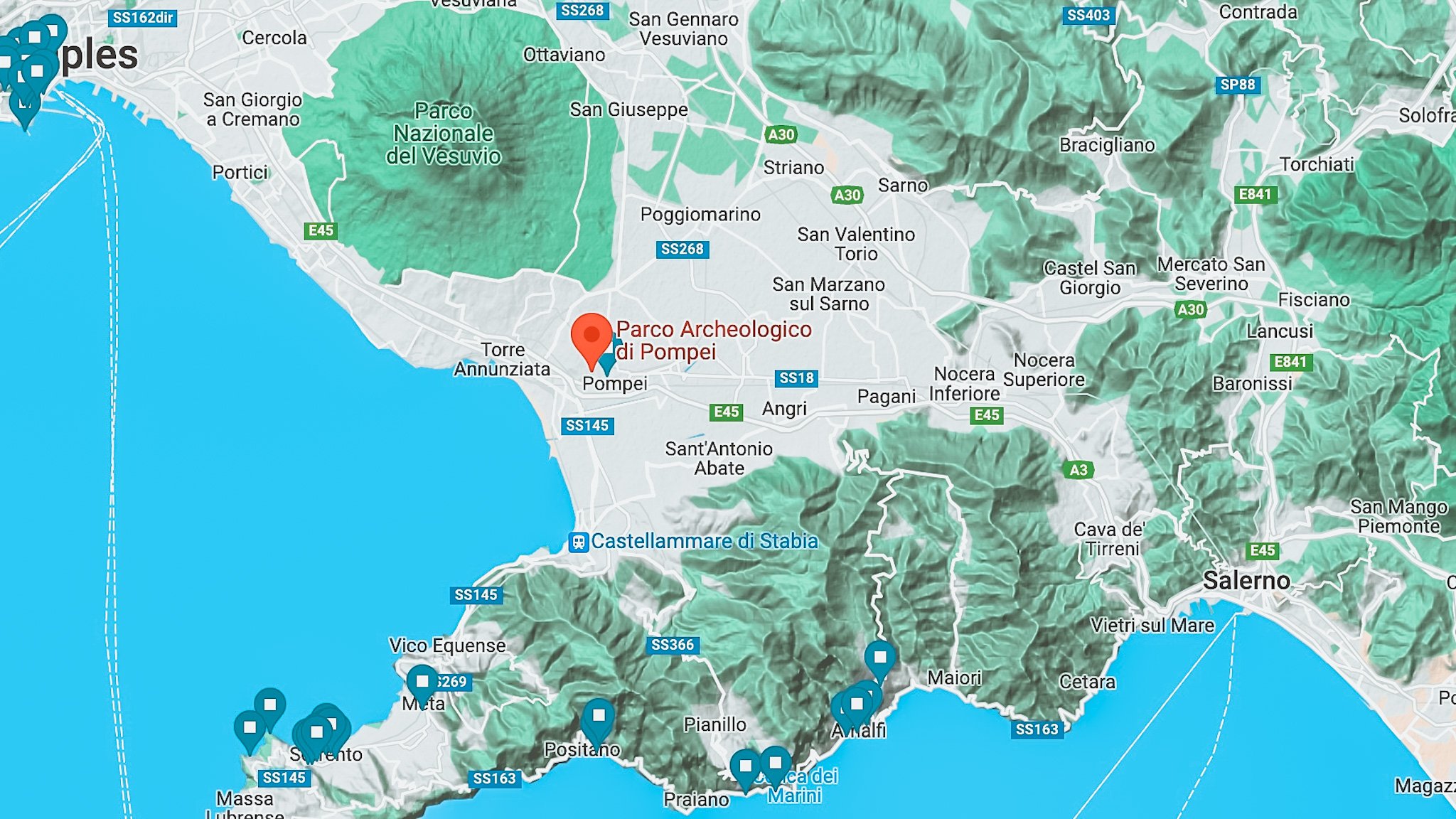 VISITING POMPEII AND MOUNT VESUVIUS — Greenoid Adventure