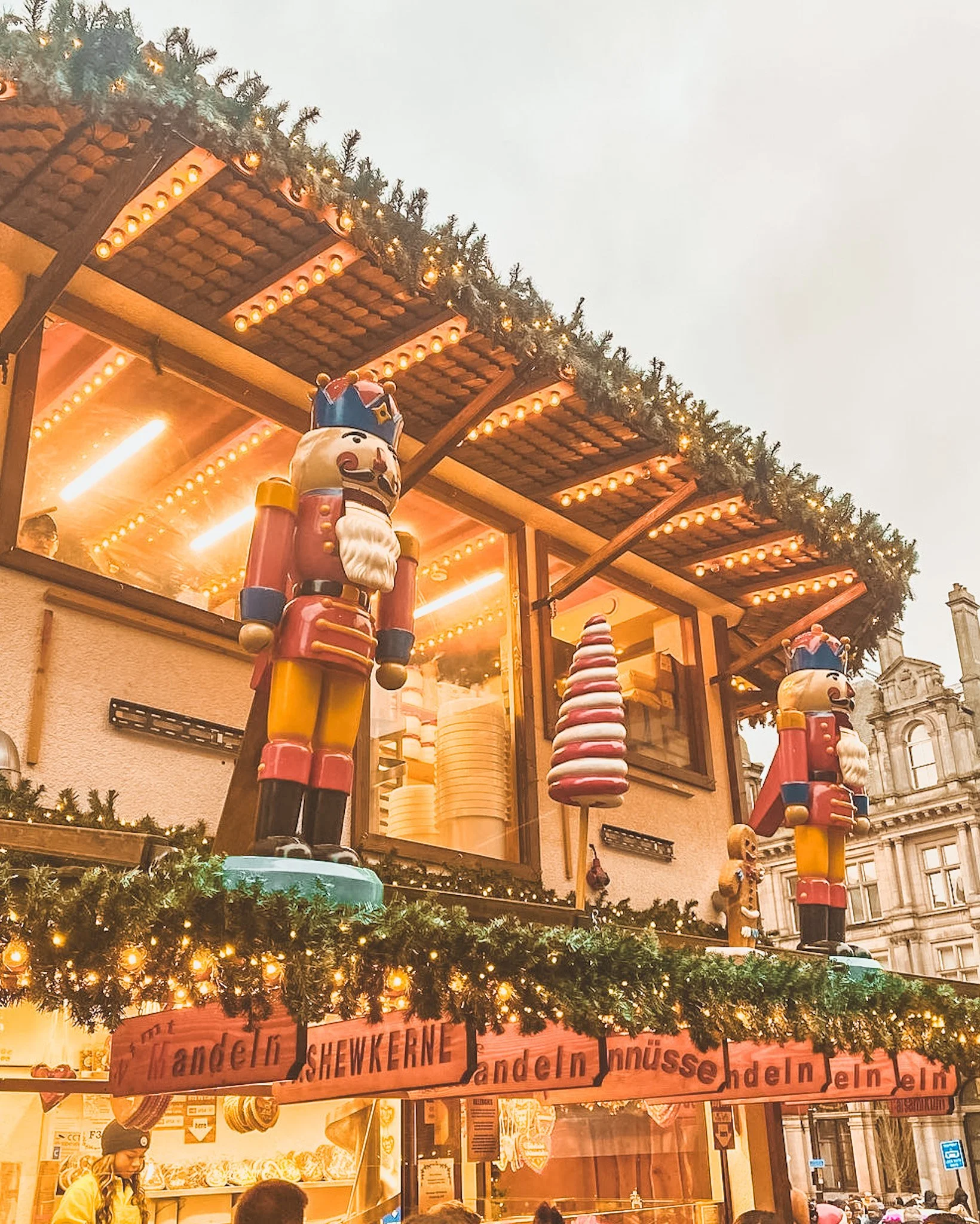 DECK THE STALLS : 8 BEST CHRISTMAS MARKETS IN THE UK — Greenoid Adventure