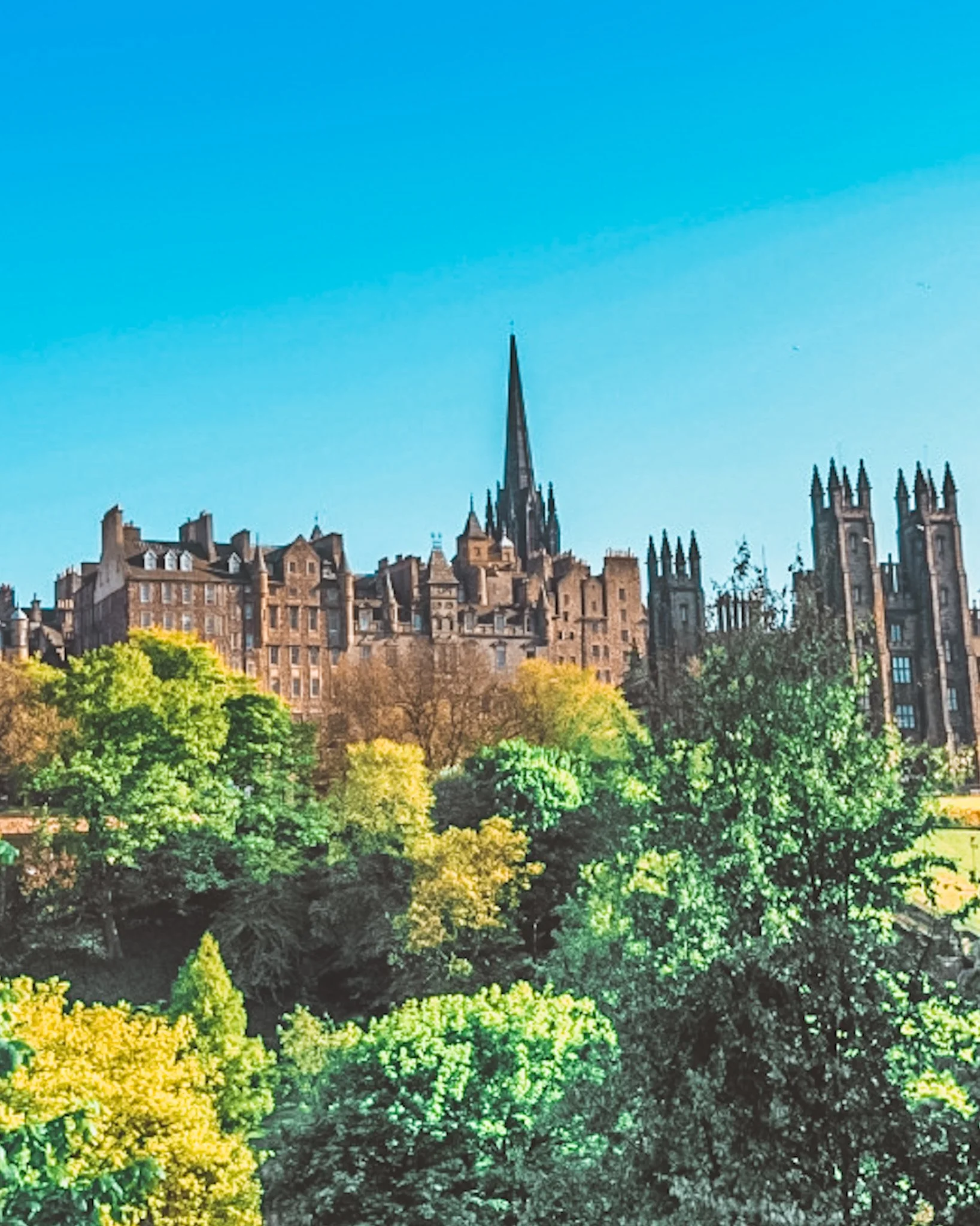 11 BEST THINGS TO DO IN EDINBURGH, SCOTLAND - BUCKET LIST EXPERIENCES ...