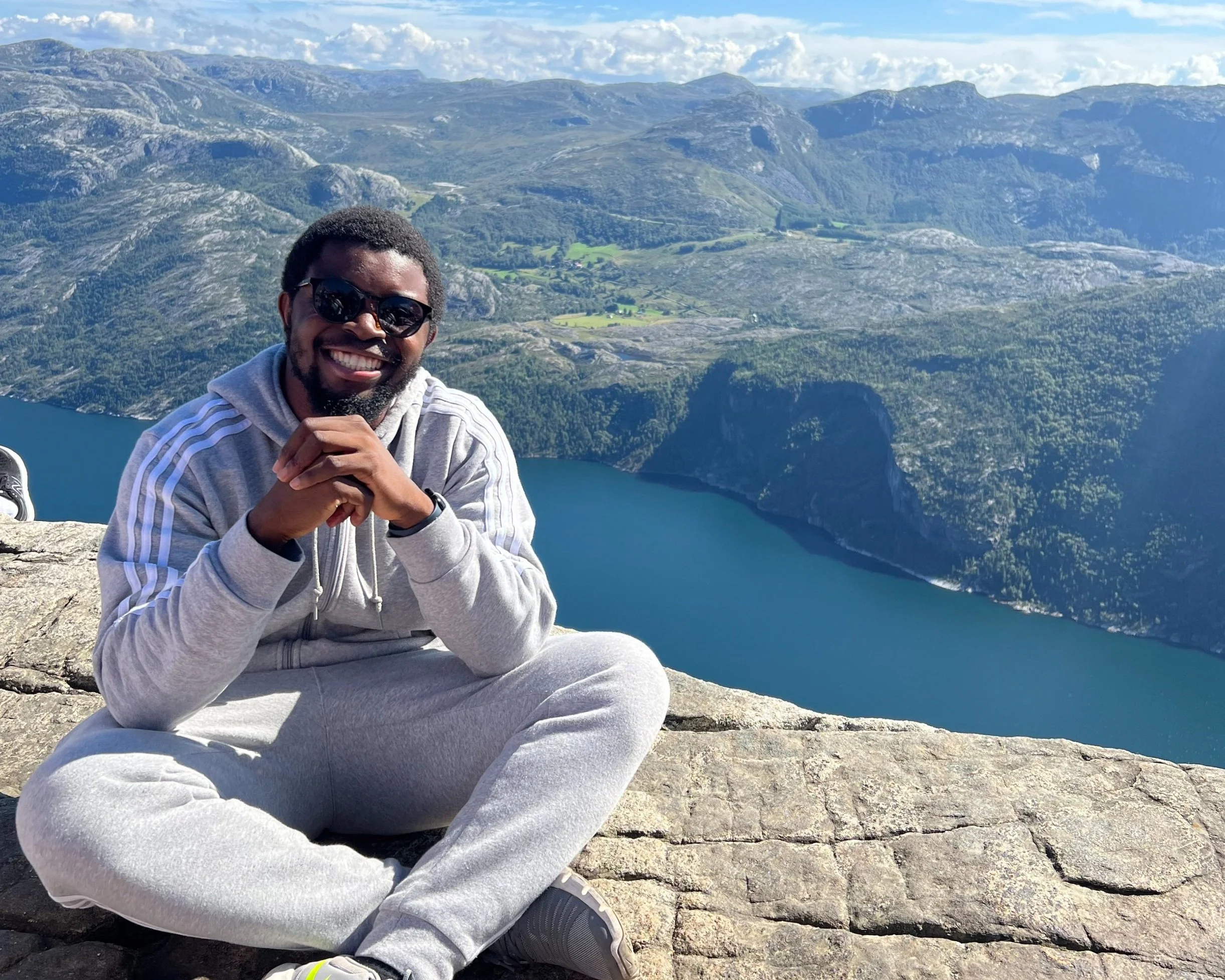 About — Tolulope Adeyi