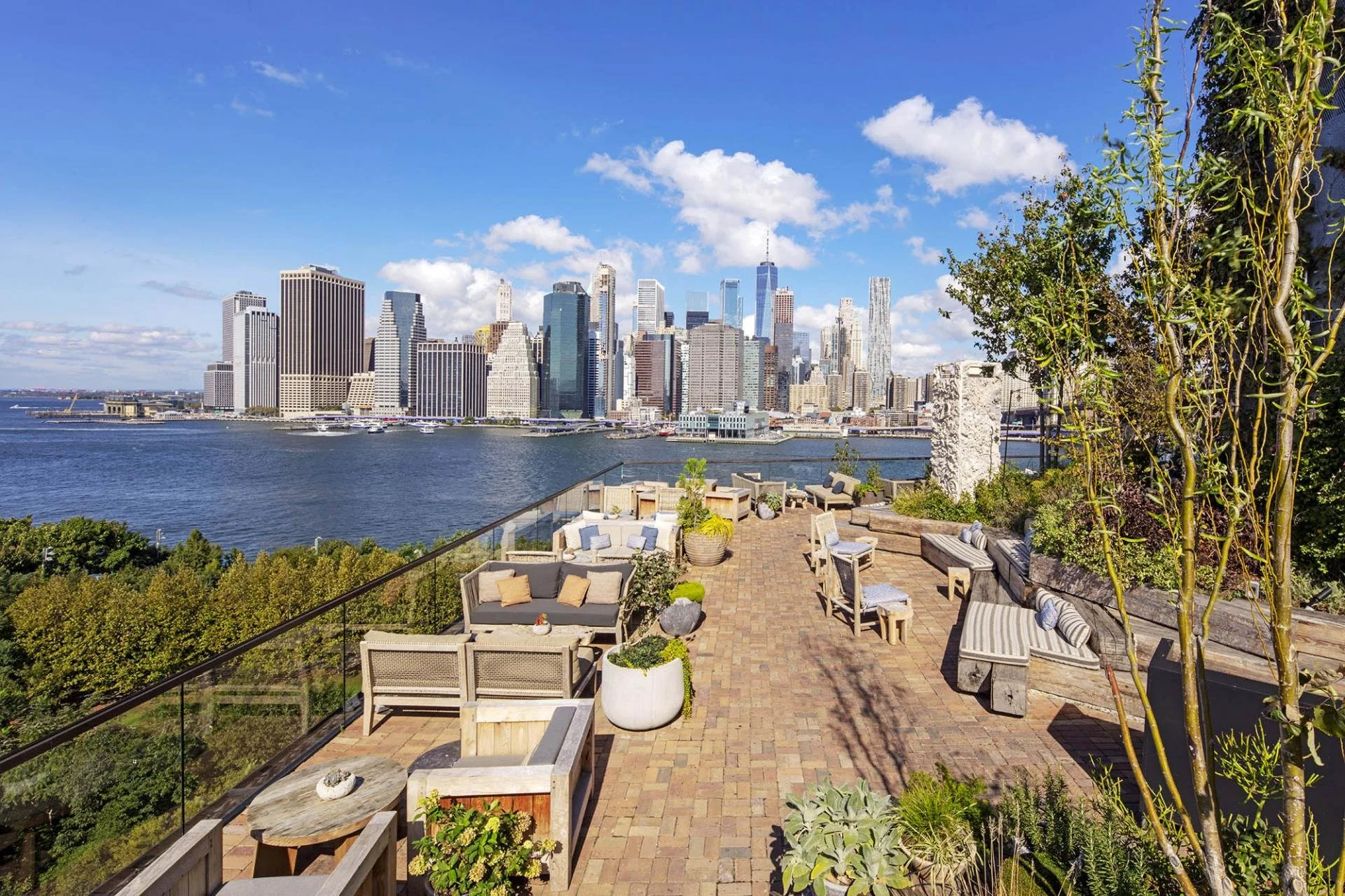 10 NYC Hotels with Green Roof Amenity Spaces | Urbanstrong — Urbanstrong