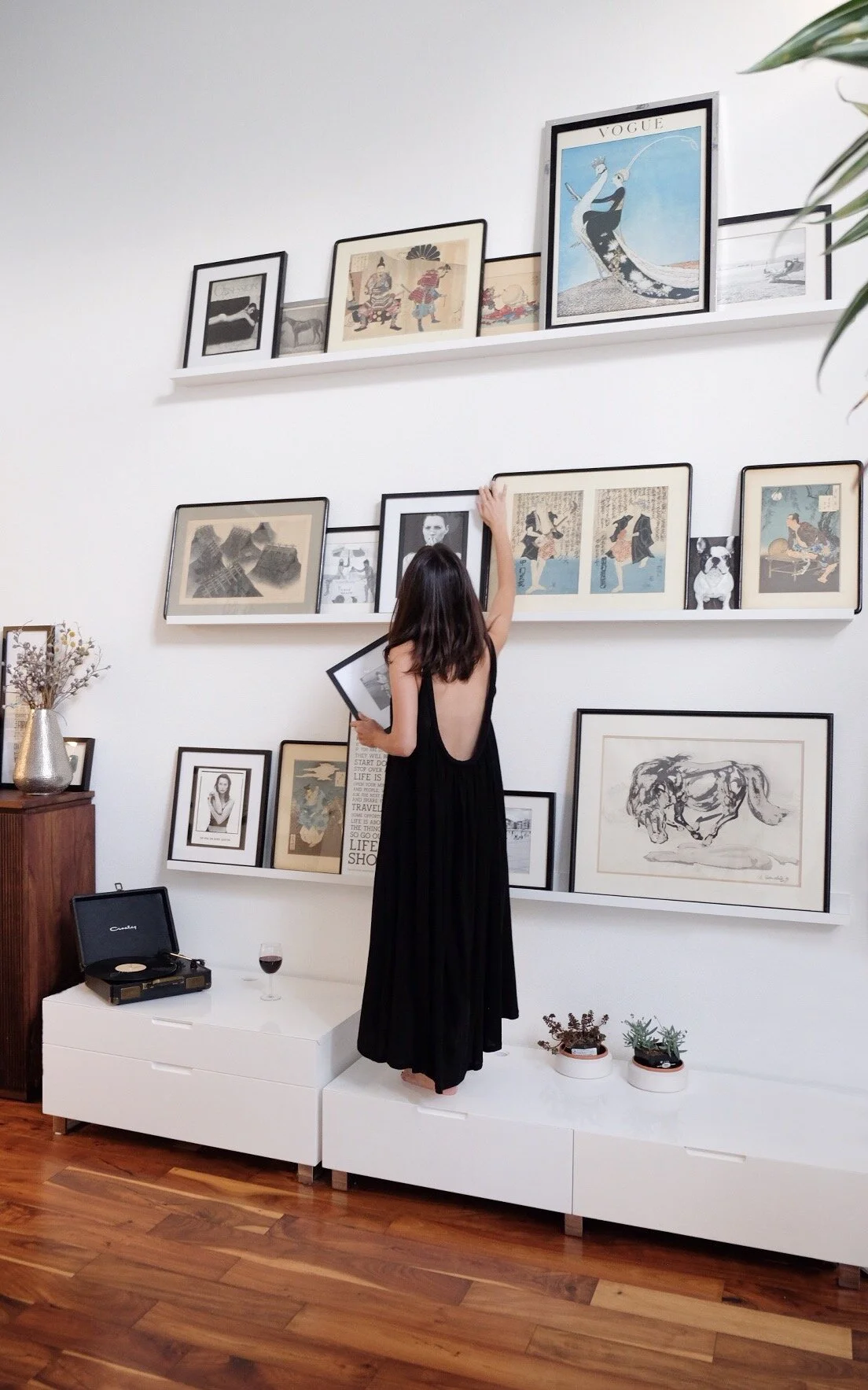 A Gallery Wall For Commitment-Phobes — Capiz Studio