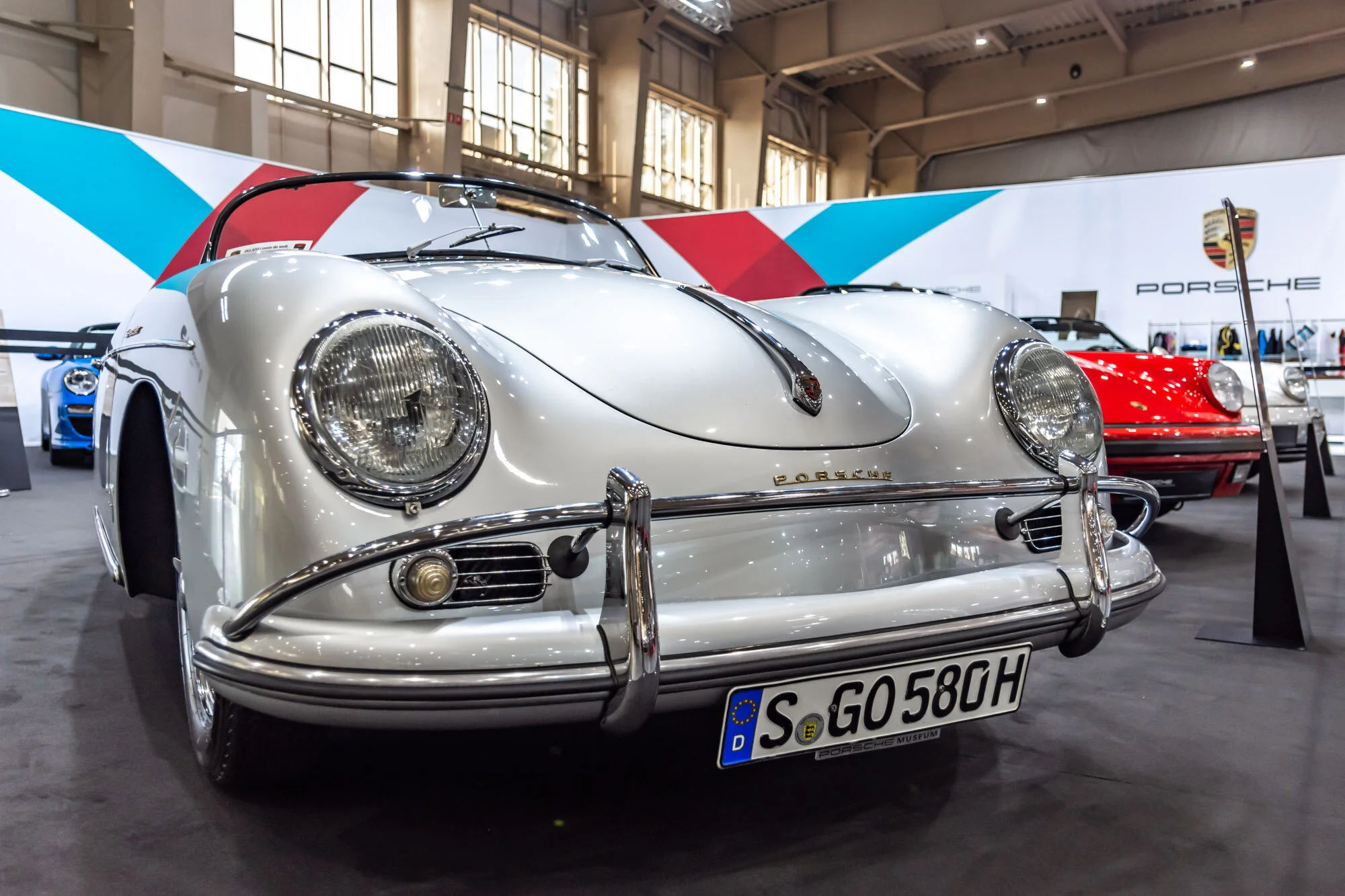 Poznań Retro Motor Show 2019 - Polish Take on Classic Car Show — Adam ...