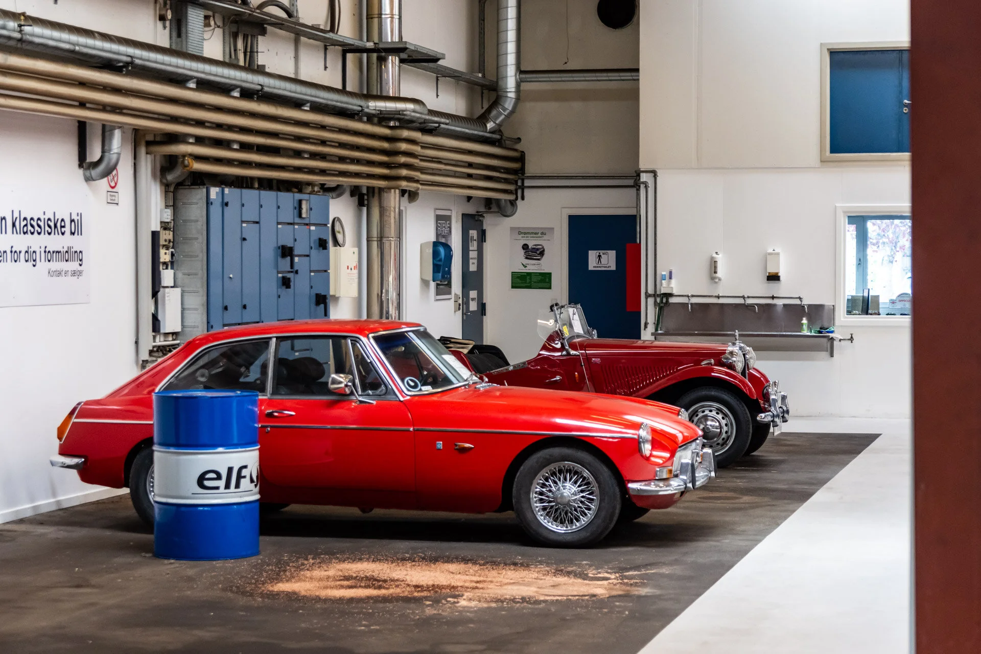 DK Classic Cars - Vintage Automobiles Dealership in Langeskov — Adam ...