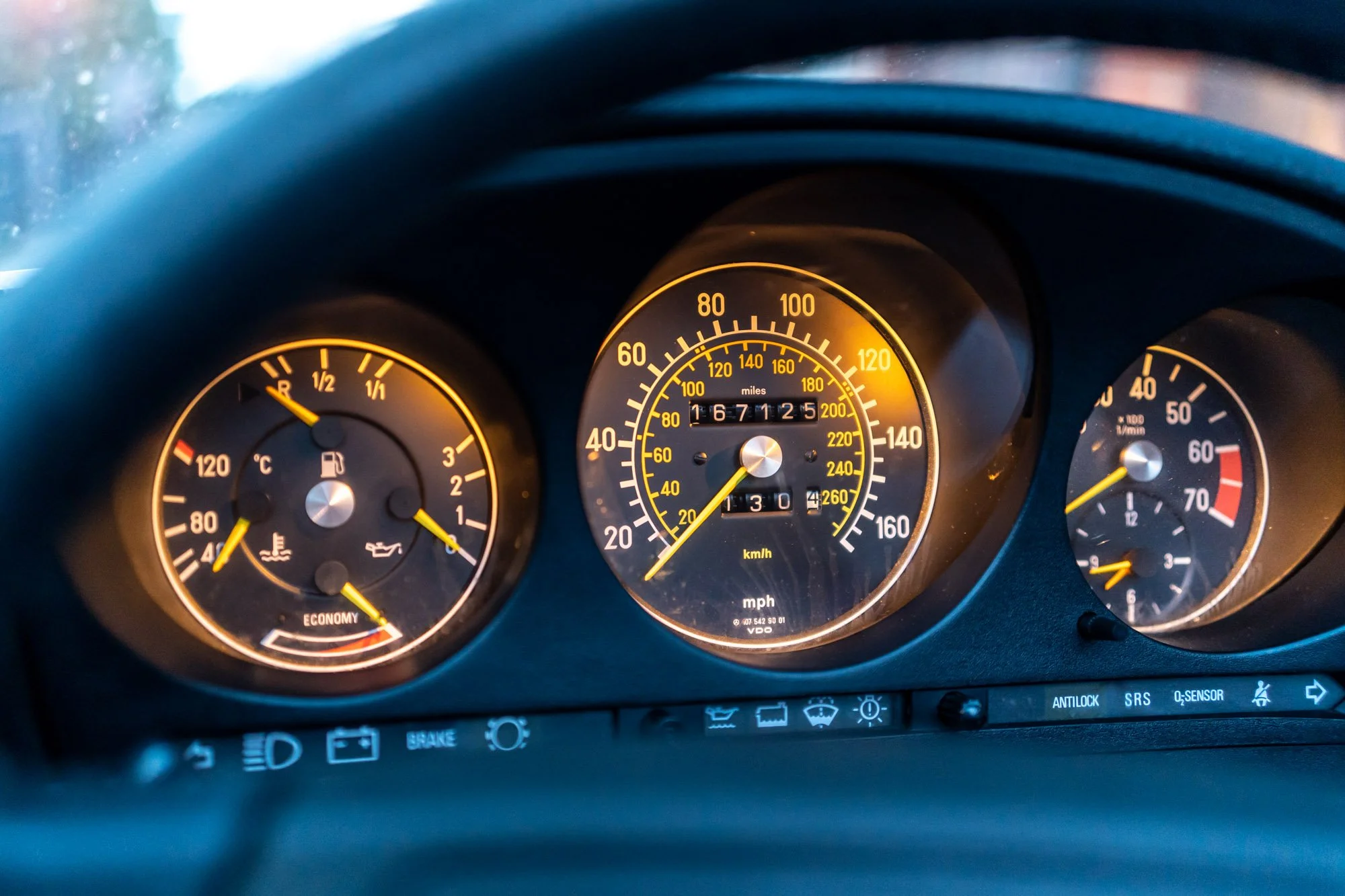 Mercedes-Benz 560 SL – The Perfect Sunset Cruiser — Adam Pekala x ...