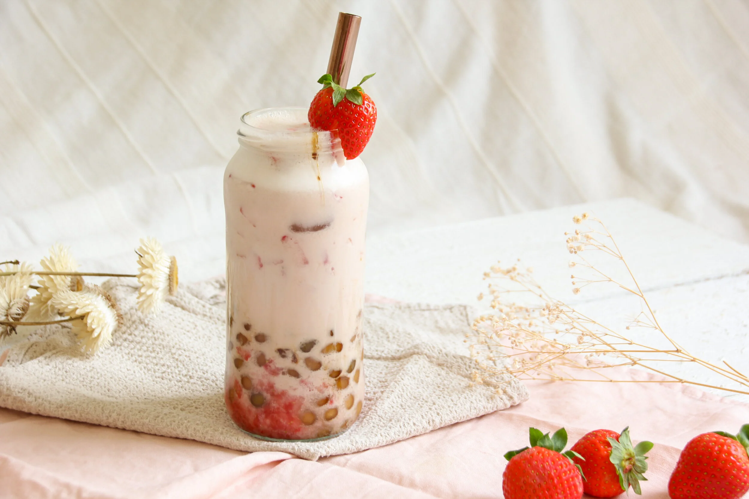 Vegan Strawberry Milk Boba — choartemi