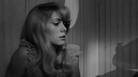 How Repulsion (1965) Interacts with the Good for Her Genre — Ghouls ...