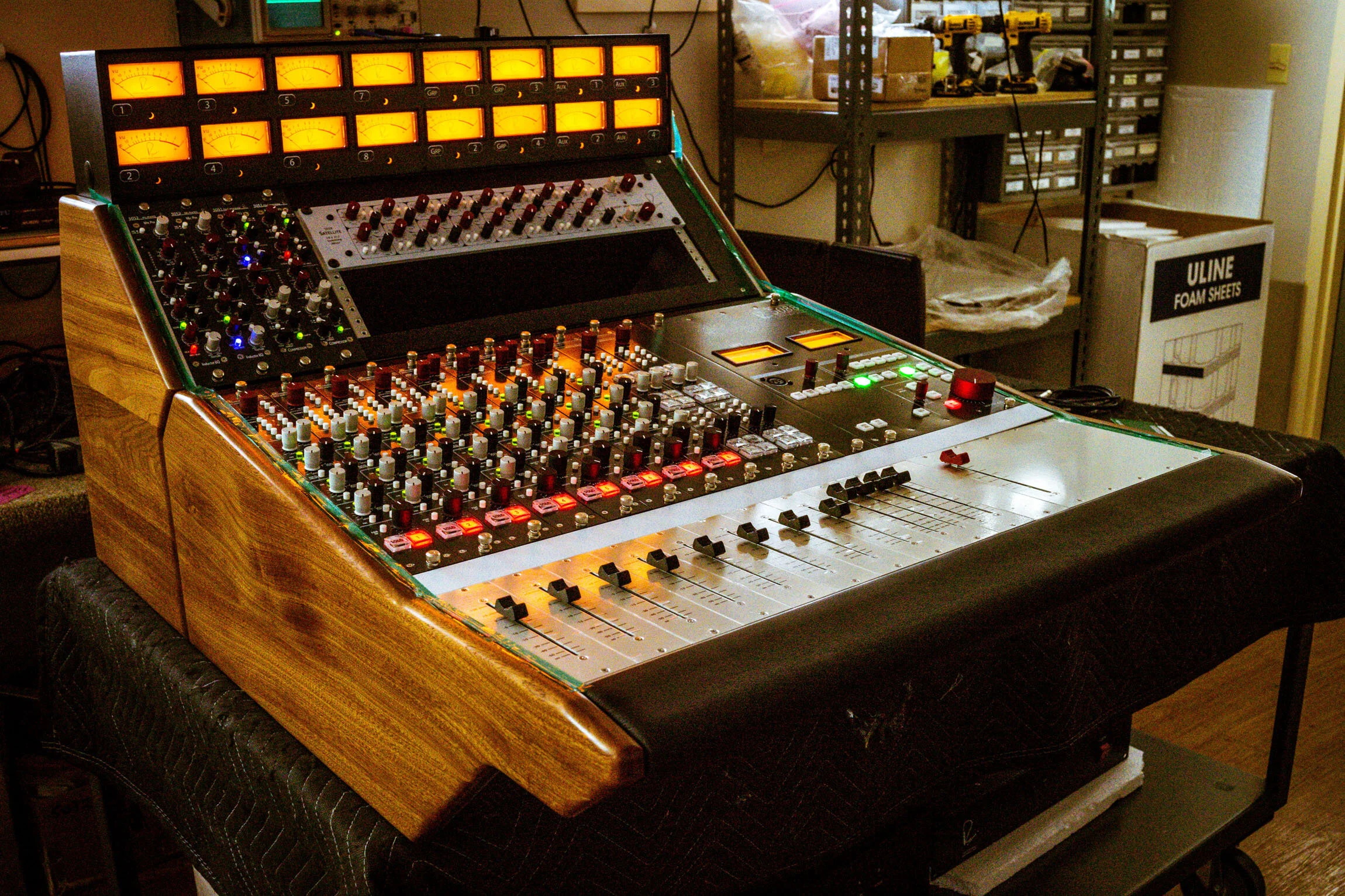 The 5088: High Voltage and Discrete Mixing Console — Rupert Neve Designs