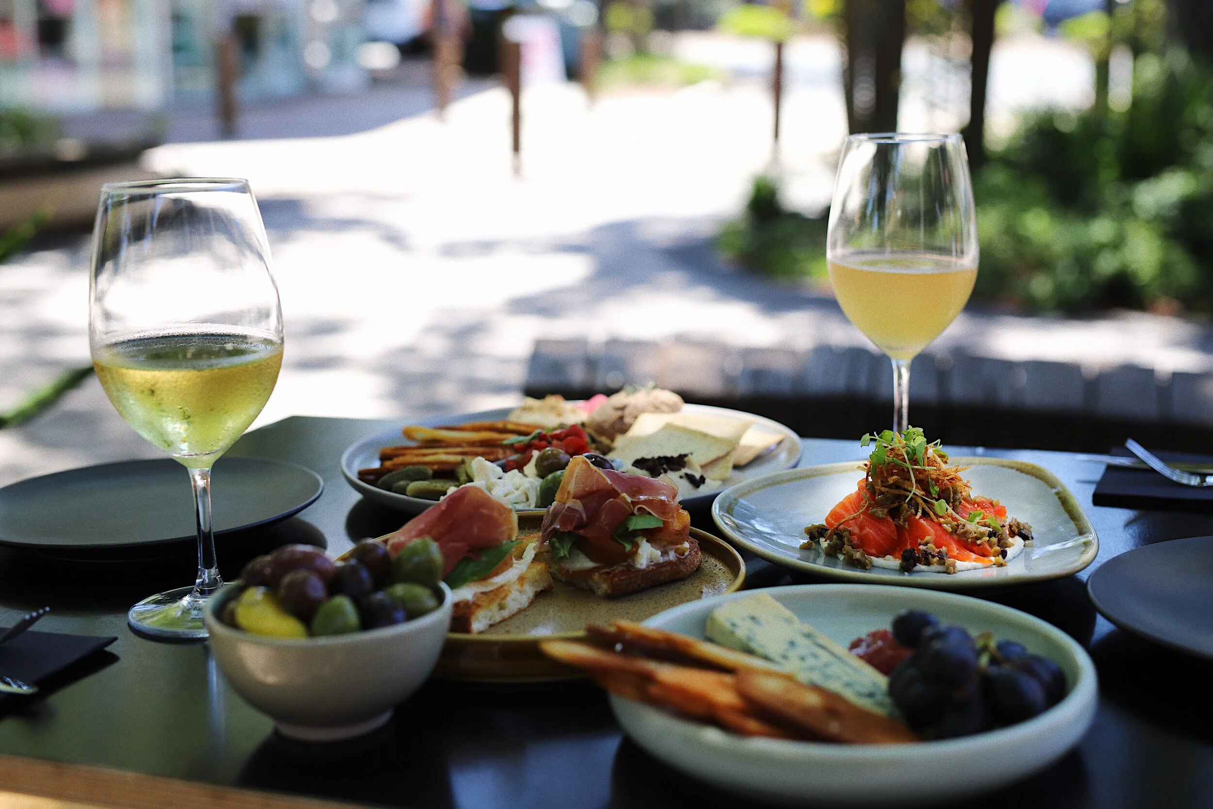 Food & Drinks — Theo's Social Club