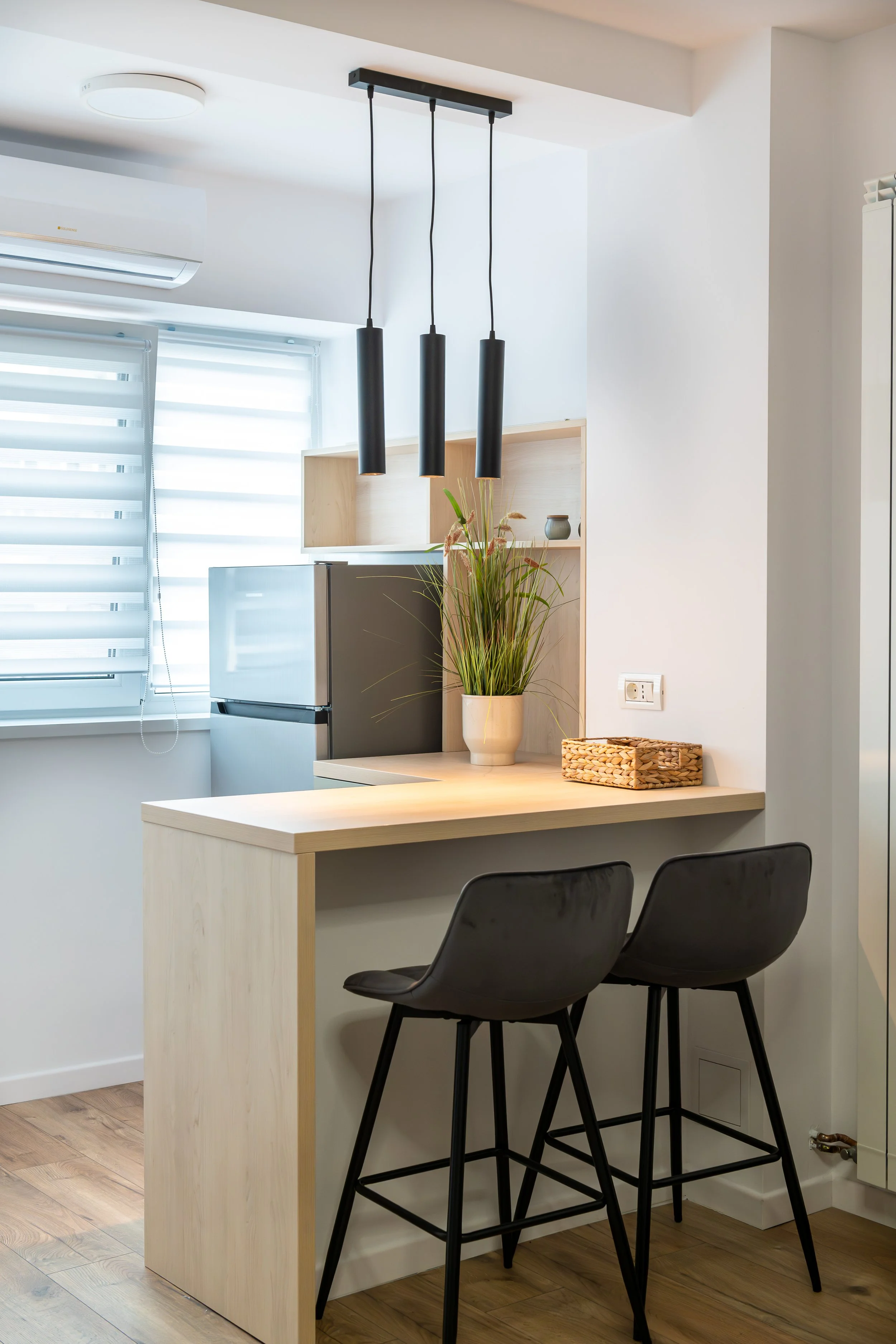 Timonierului Studio — Sundazed Interiors