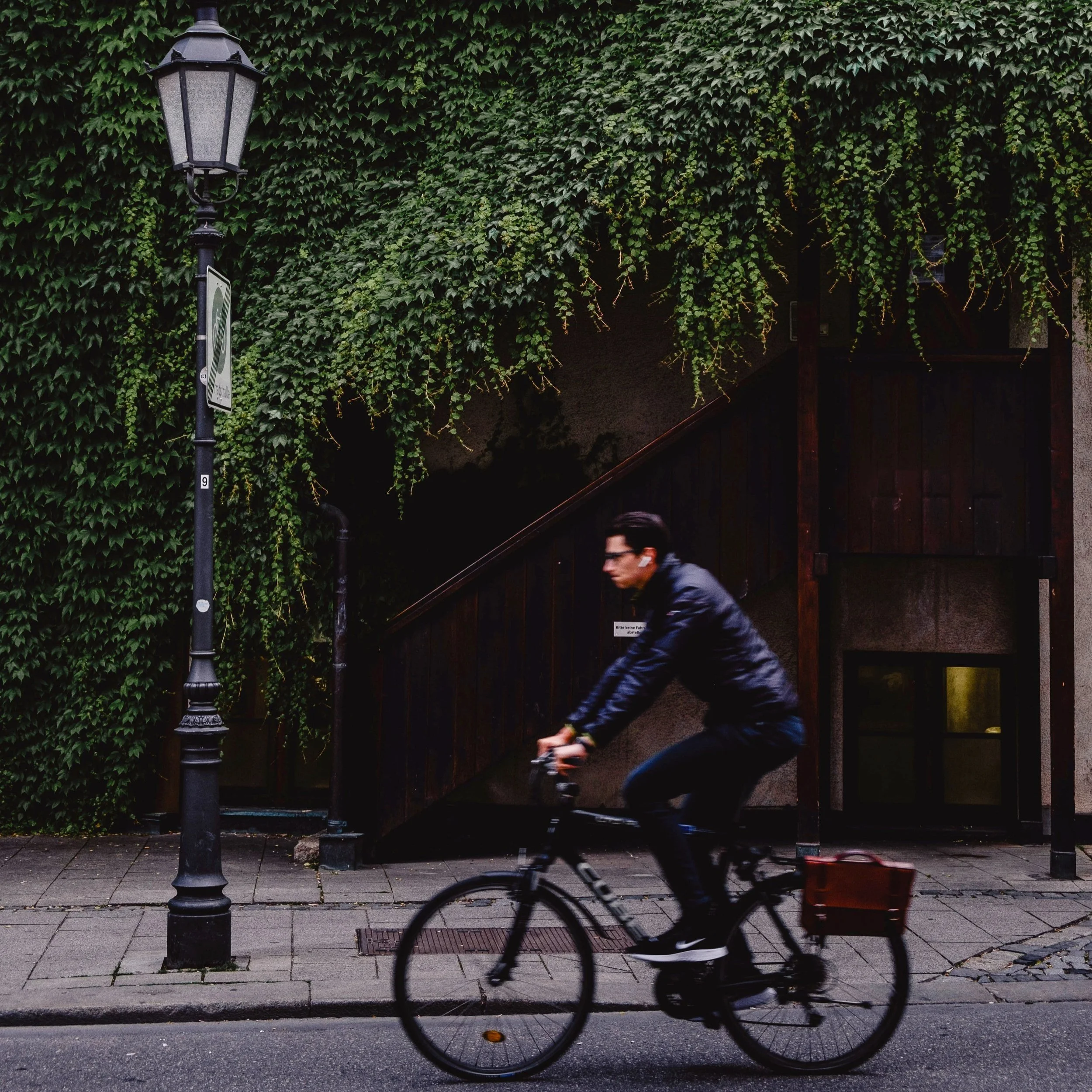 About Us — Jetztpat