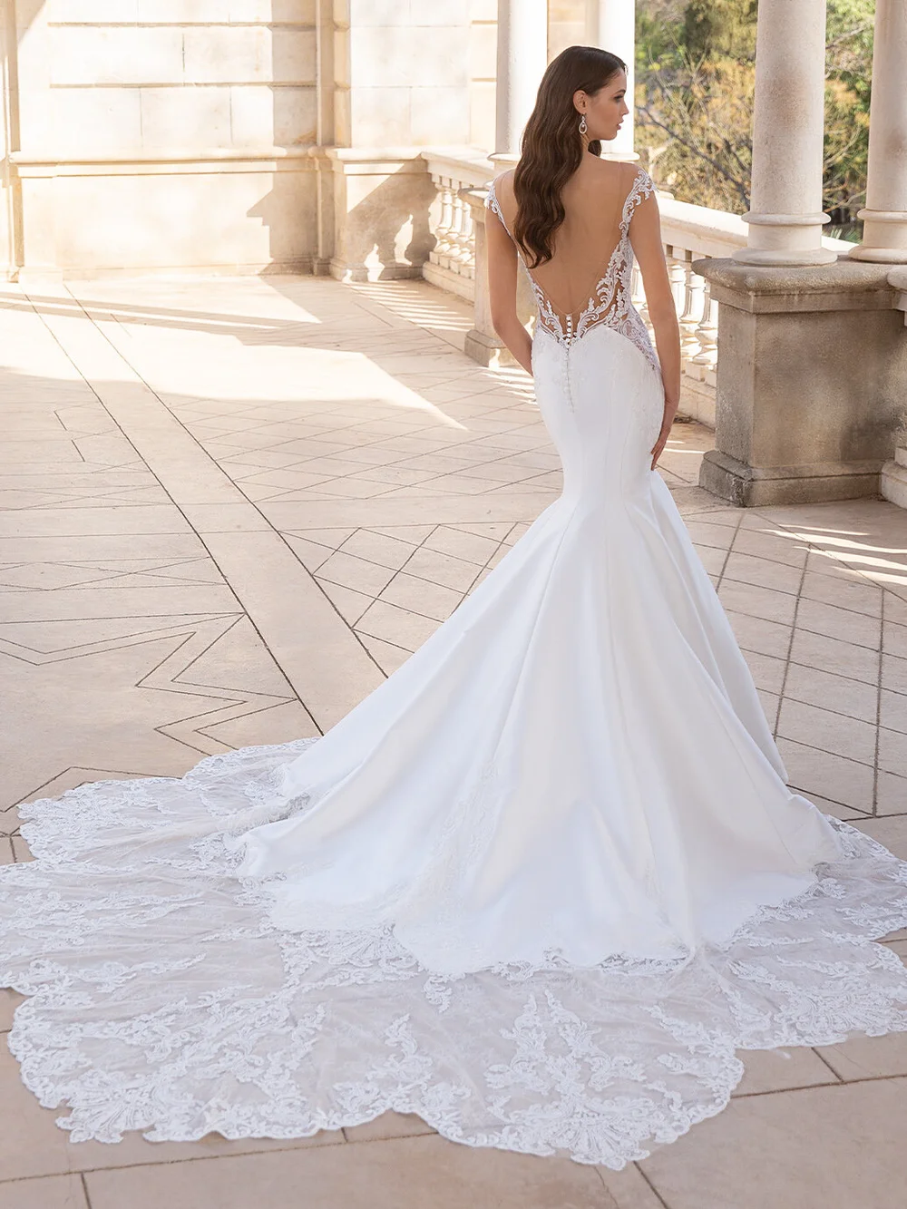 ÉLYSÉE Bridal — Mirka Bridal Couture